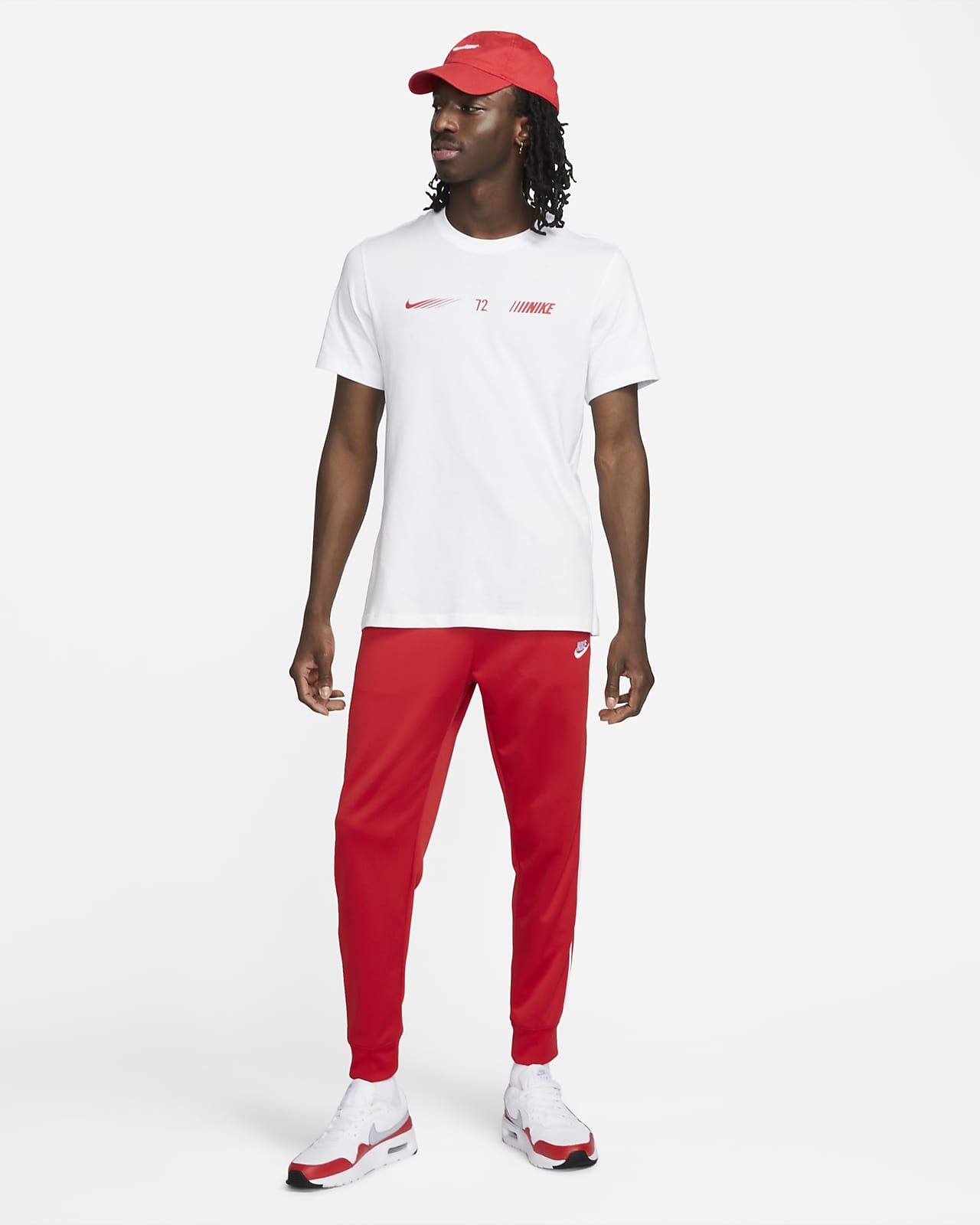 Nike Sportswear Standard Issue Men's T-Shirt. Nike CA