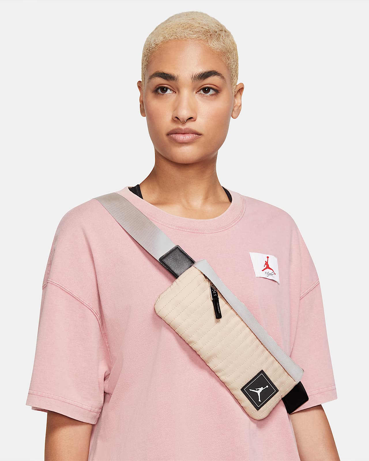 Jordan Cross-Body Bag. Nike DK