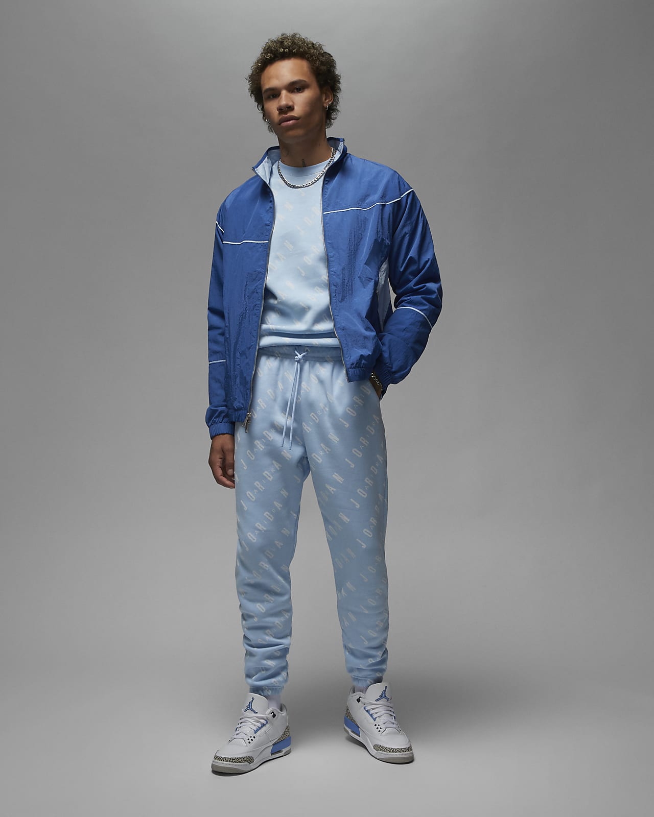 Jordan Essentials Men's Graphic Fleece Crew-neck Sweatshirt. Nike SI