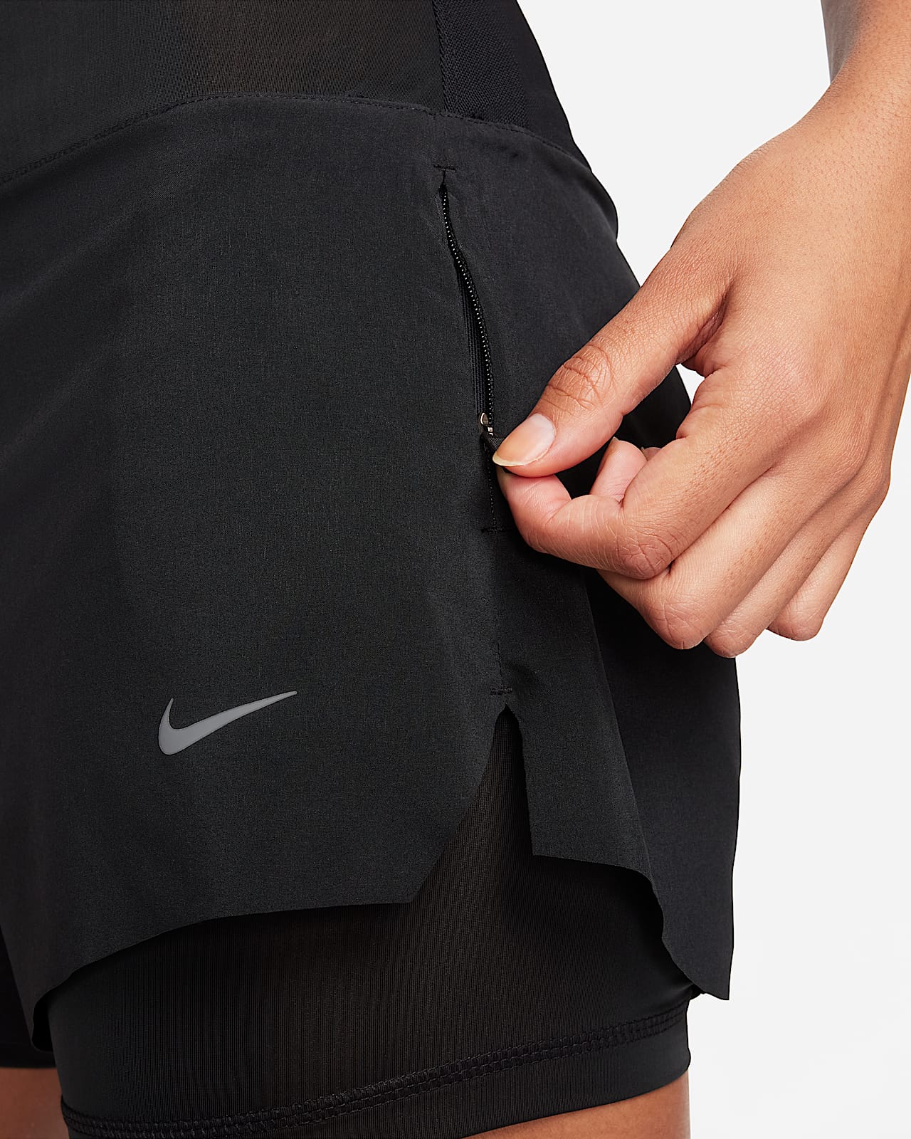 Nike Dri-FIT Swift Women's Mid-Rise 8cm (approx.) 2-in-1 Running Shorts with Pockets. Nike AE