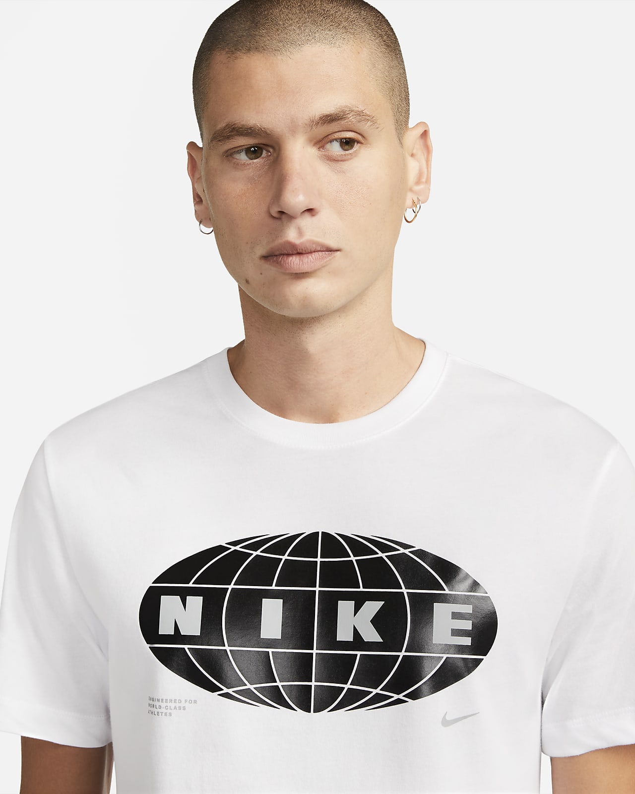 Nike Dri-FIT Men's Graphic Fitness T-Shirt. Nike SA