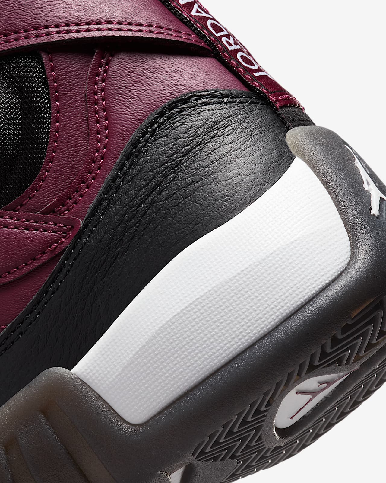 Jumpman Two Trey Women's Shoes. Nike HU