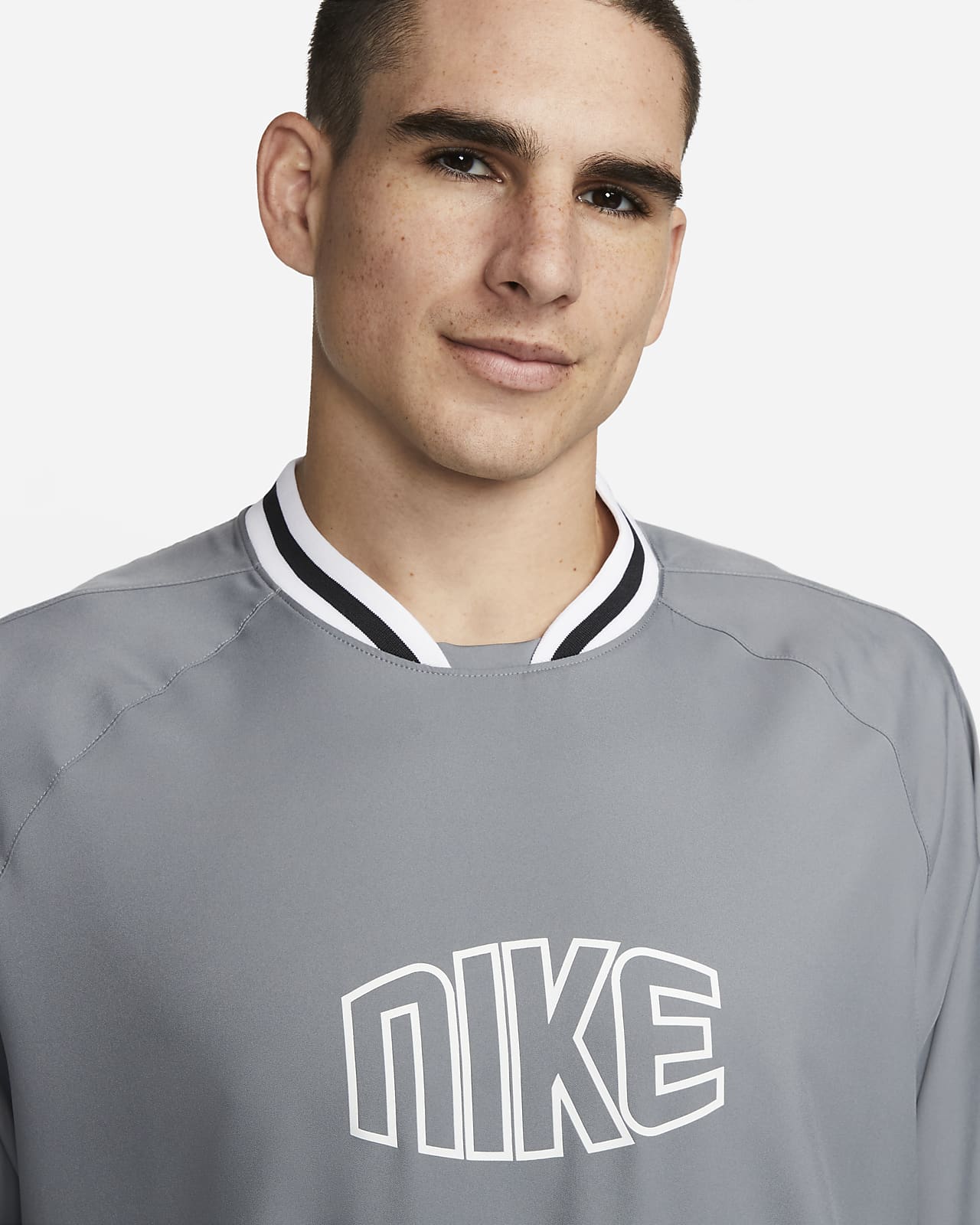 Nike Dri-FIT Academy Men's Graphic Football Shell Top. Nike AE
