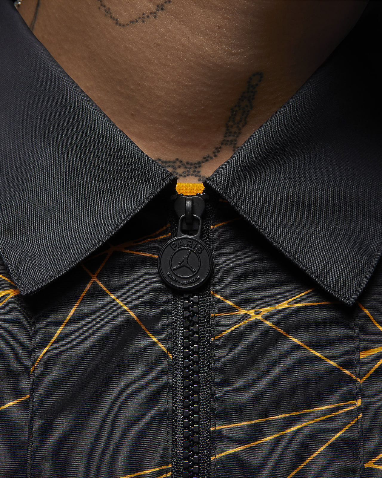 Paris Saint-Germain Men's Anthem Jacket. Nike SA