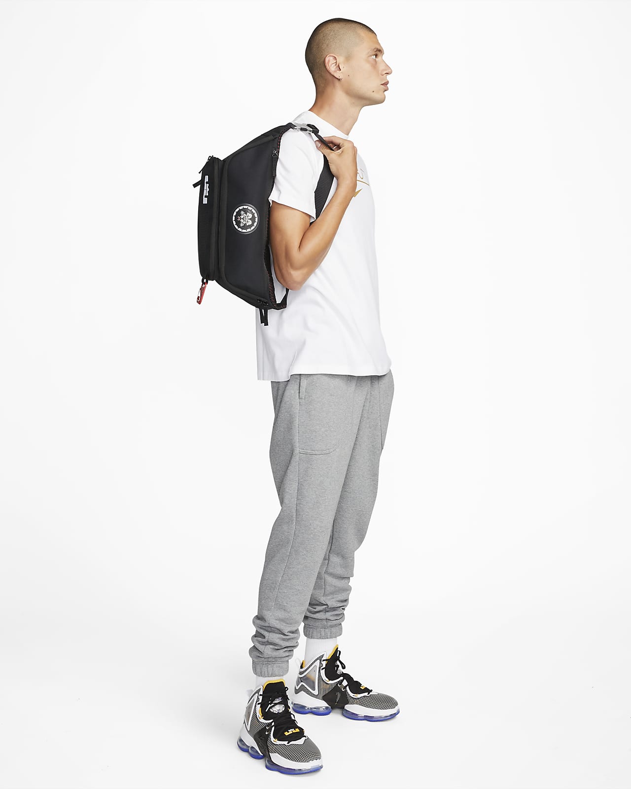 LeBron Hip Pack (10L). Nike NL