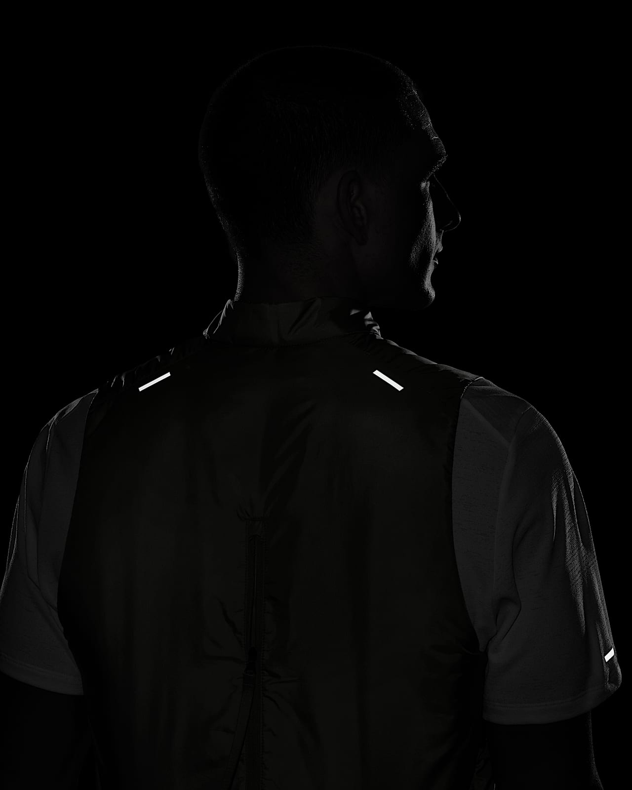 Nike Therma-FIT ADV Repel Men's Down-Fill Running Gilet. Nike SA