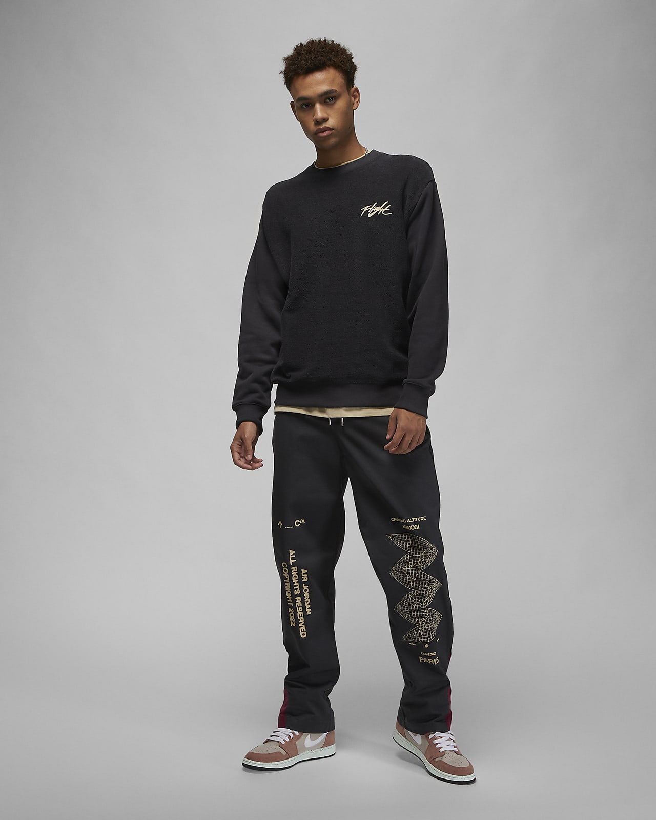 Jordan Flight Heritage Men's Crew. Nike AE