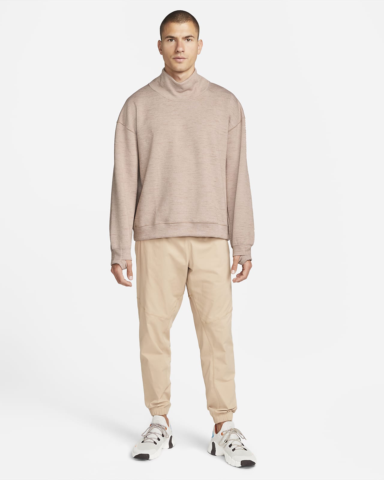 Nike Yoga Men's Mock-Neck Top. Nike GB
