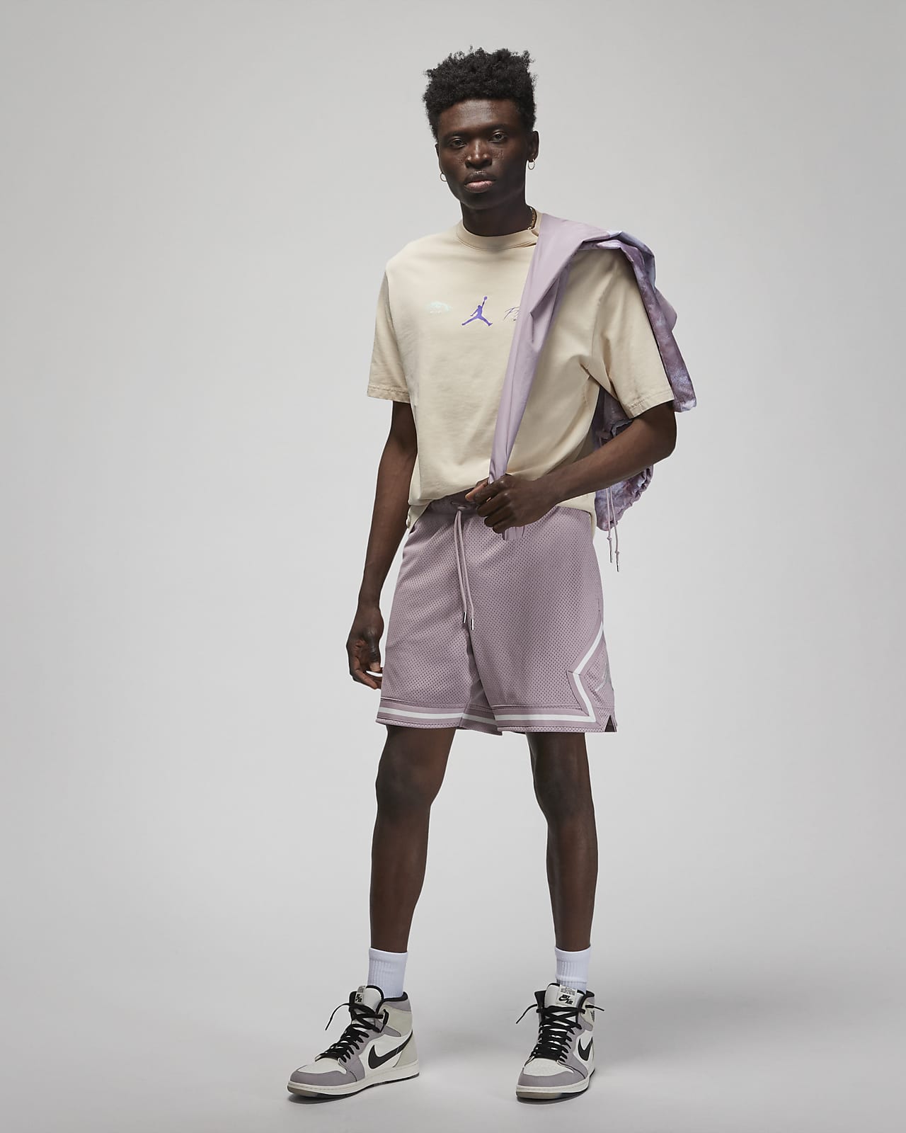 Jordan Essentials Men's Diamond Mesh Shorts. Nike IE