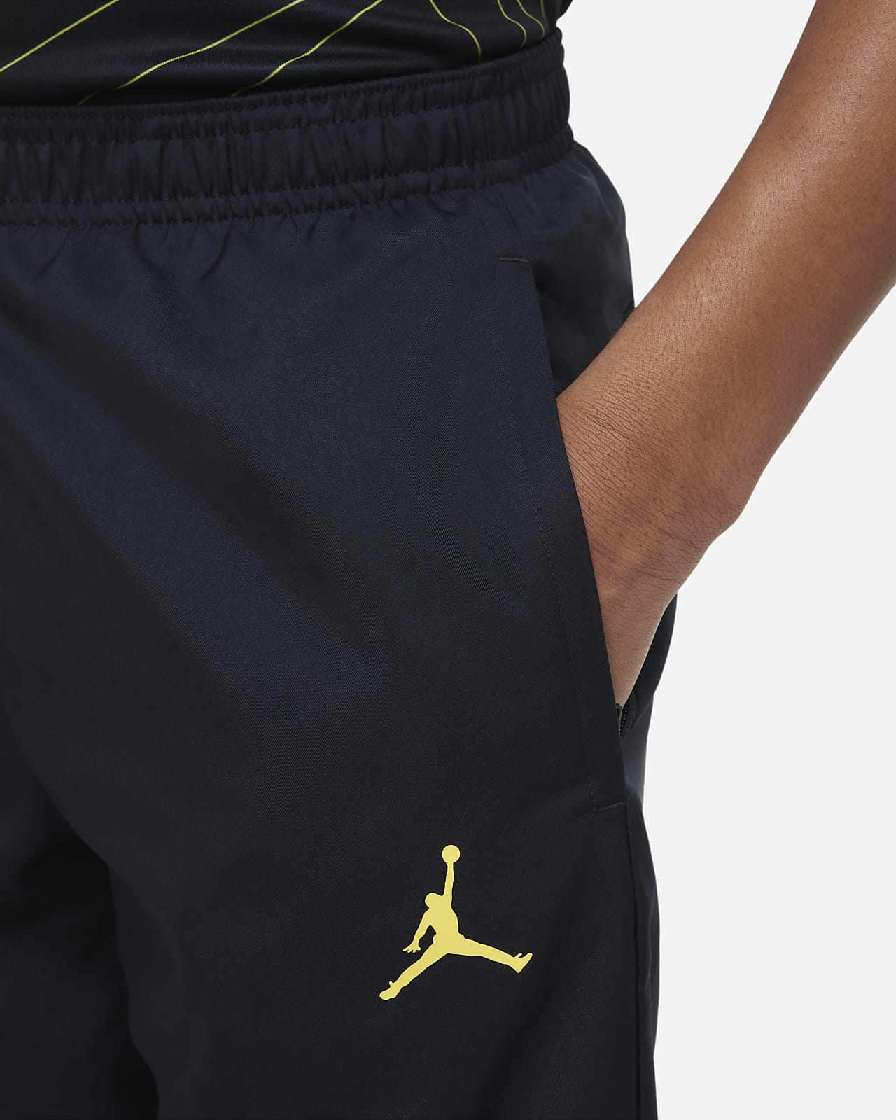 Paris Saint-Germain Strike Fourth Older Kids' Jordan Dri-FIT Woven ...