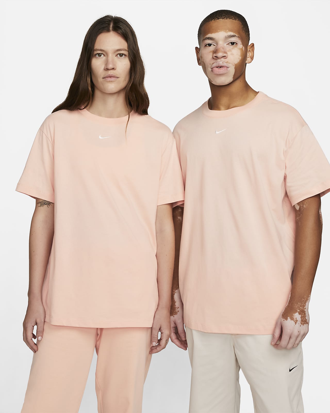 Nike Sportswear Essentials Women's T-Shirt. Nike IE