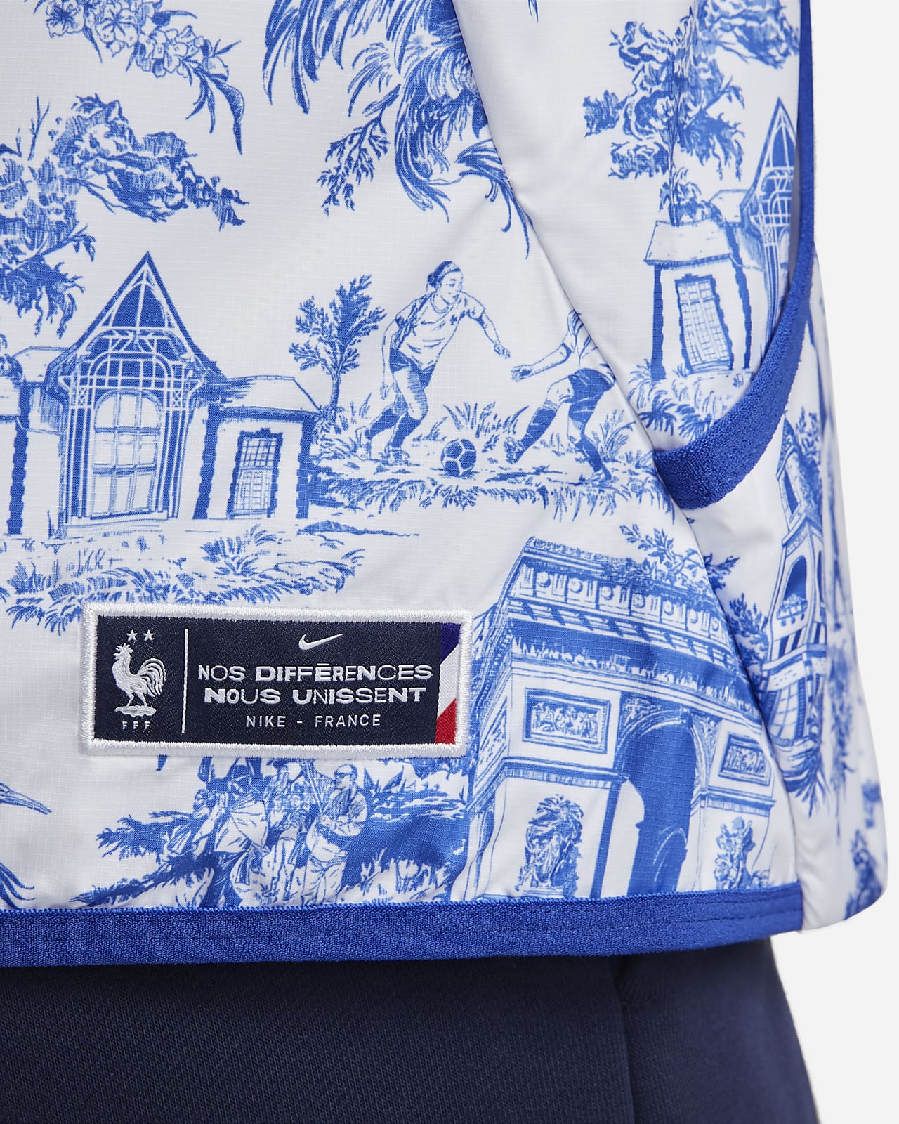 FFF AWF Women's Full-Zip Football Jacket. Nike NL