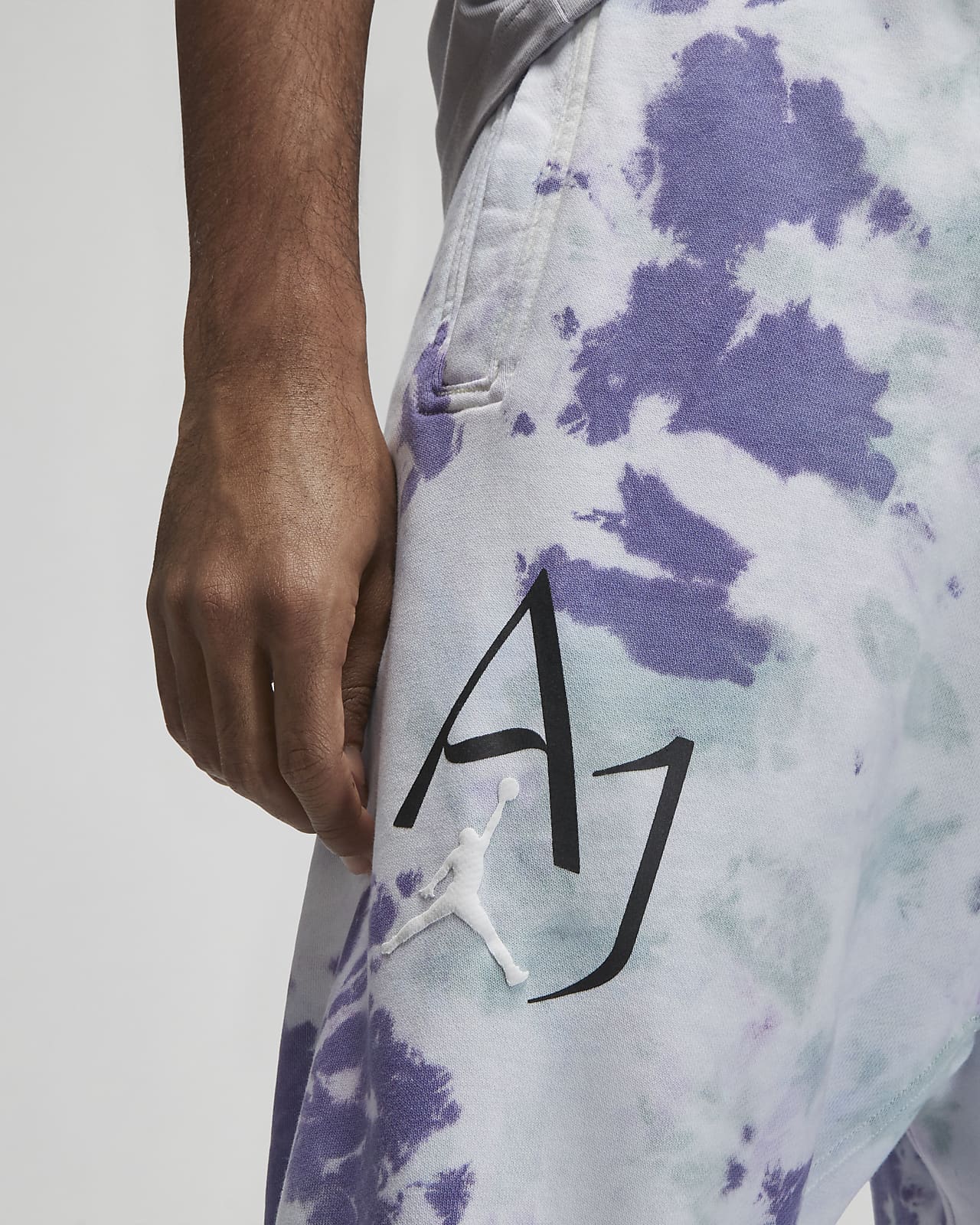 Jordan Sport DNA Men's Trousers. Nike LU