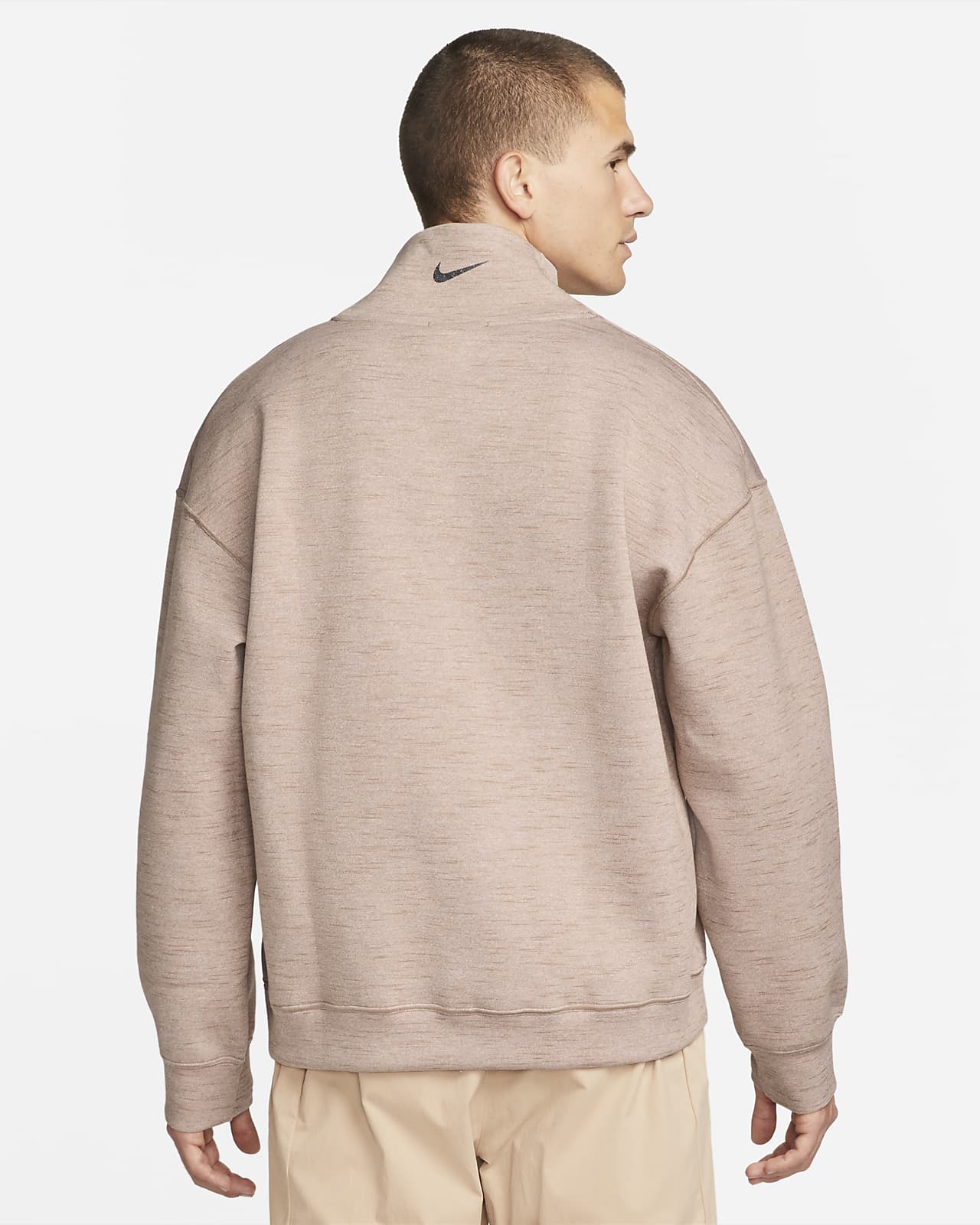 Nike Yoga Men's Mock-Neck Top. Nike GB