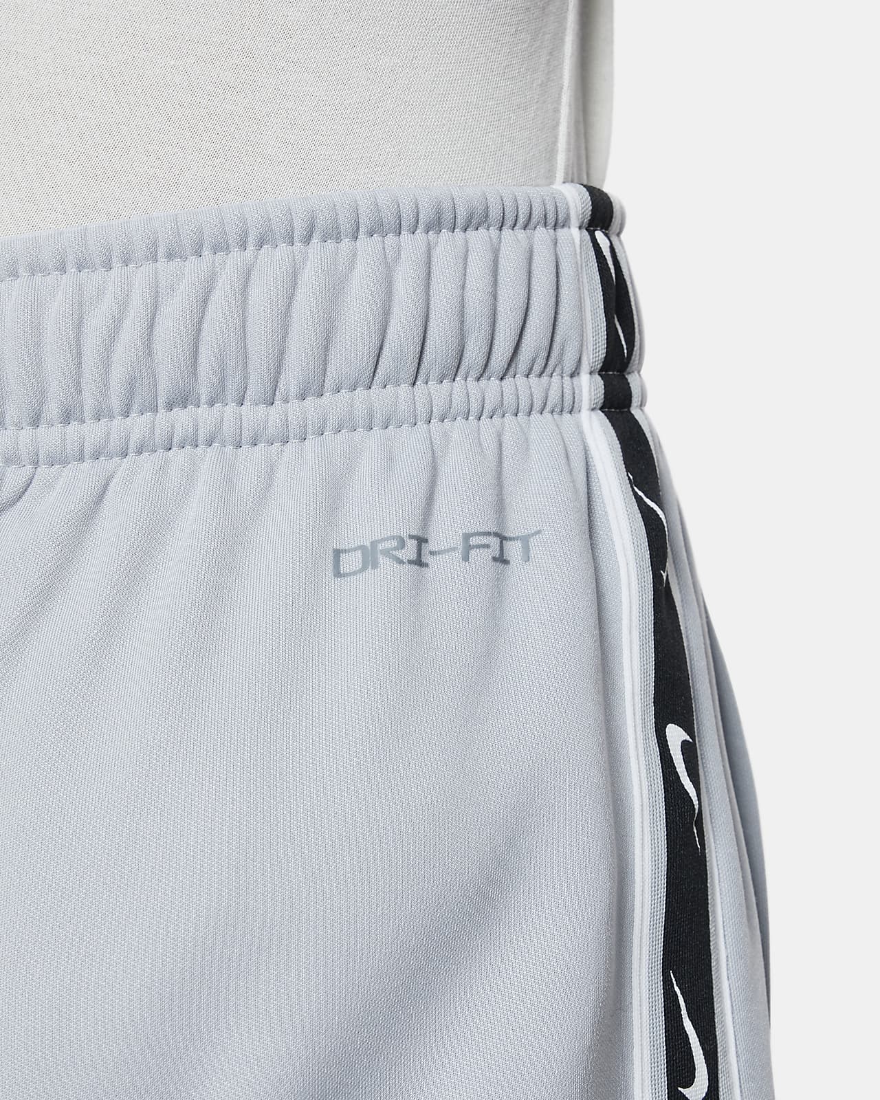 Nike Sportswear Repeat Older Kids' (Boys') Joggers. Nike SA