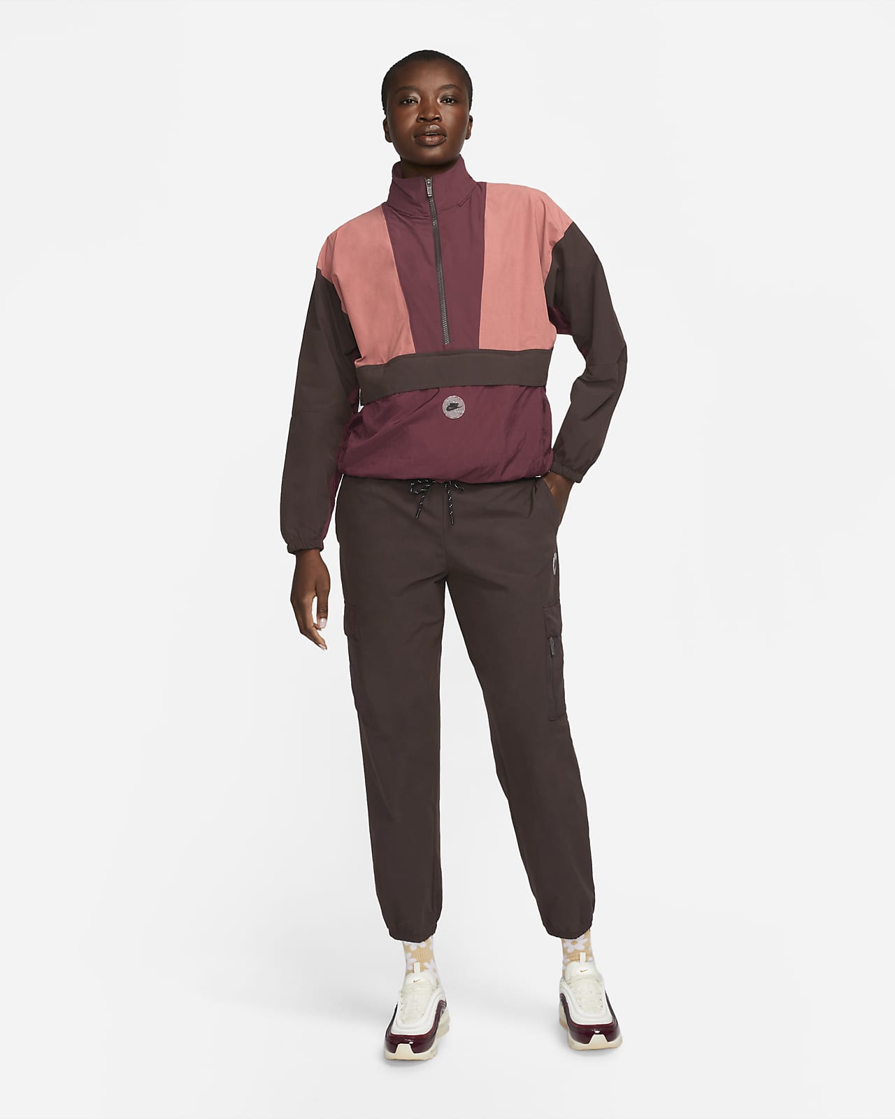 Nike Sportswear Women's Woven Sports Utility Cargo Trousers. Nike NZ