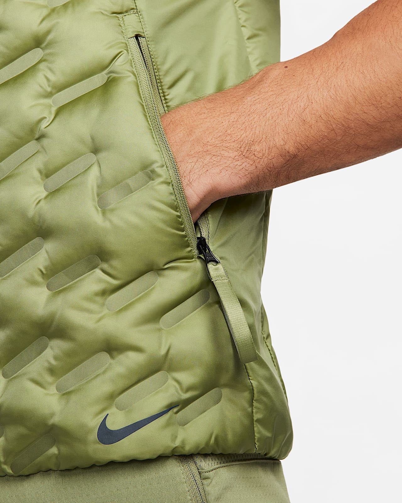 Nike Therma-FIT ADV Repel Men's Down-Fill Running Gilet. Nike SA
