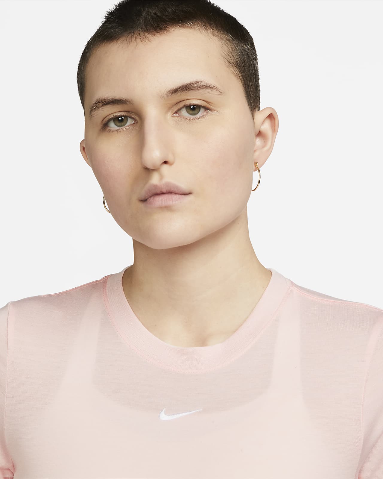 Nike Sportswear Essential Women's Crop-Top. Nike CZ