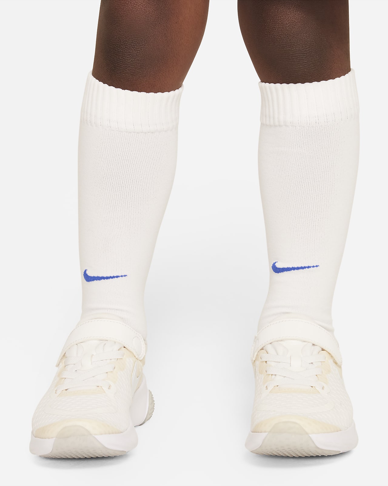 FFF 2022/23 Away Younger Kids' Football Kit. Nike SI