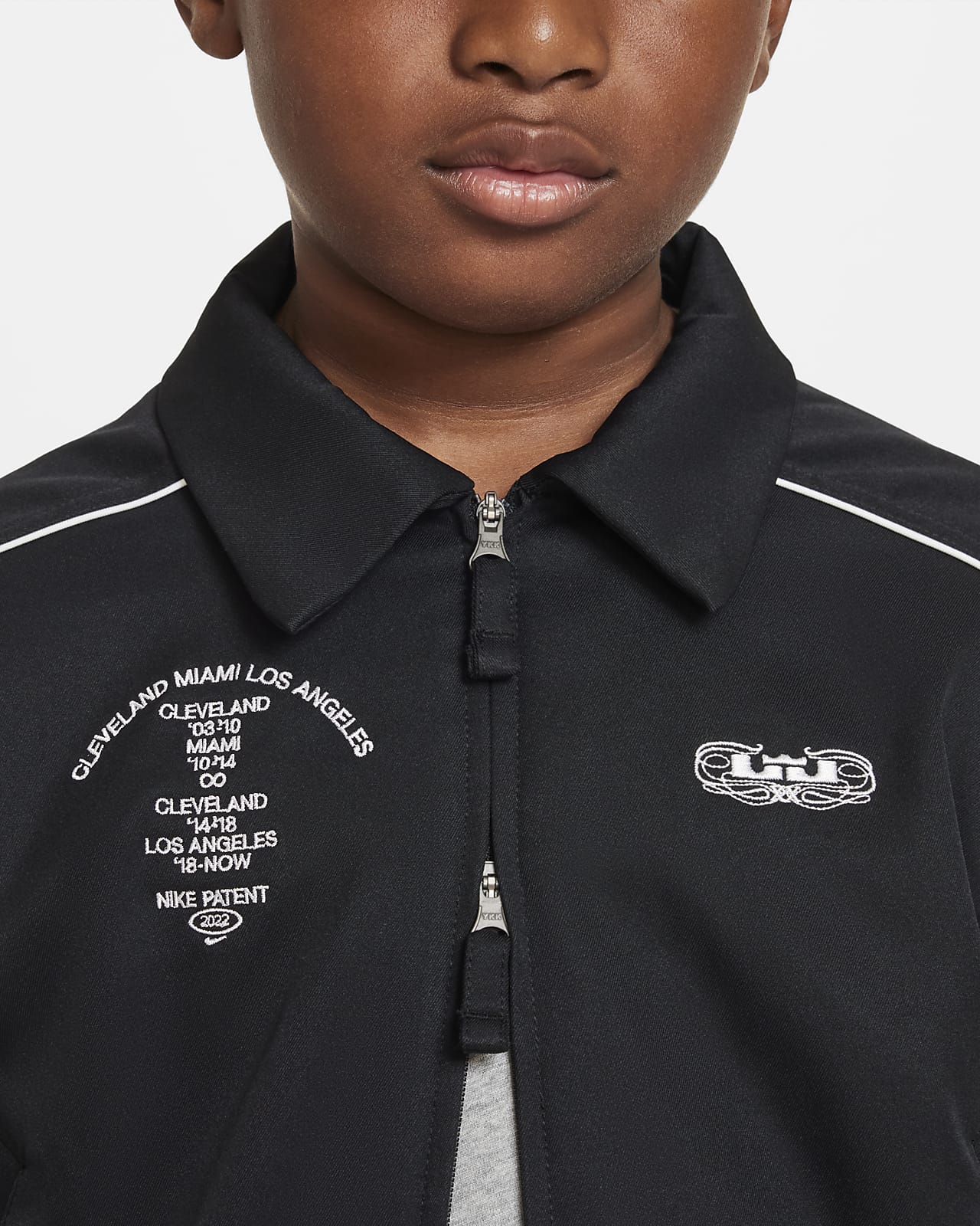 LeBron Older Kids' (Boys') Tracksuit Jacket. Nike AE