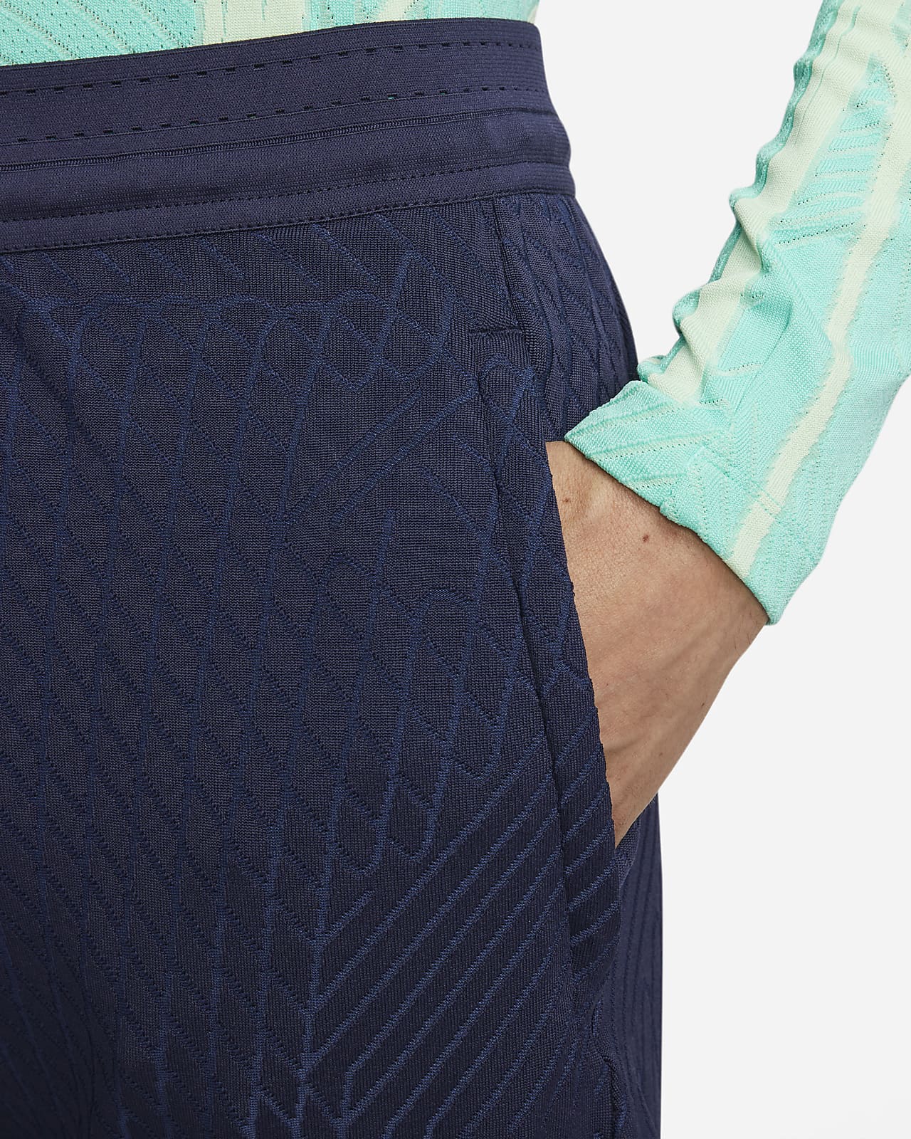 Brazil Strike Elite Men's Nike Dri-FIT ADV Knit Football Pants. Nike SA