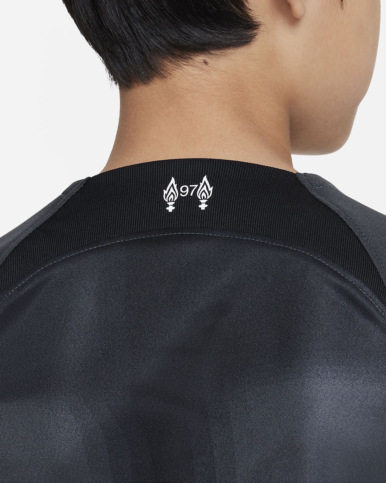 Liverpool F.C. 2022/23 Stadium Goalkeeper Older Kids' Nike Dri-FIT ...