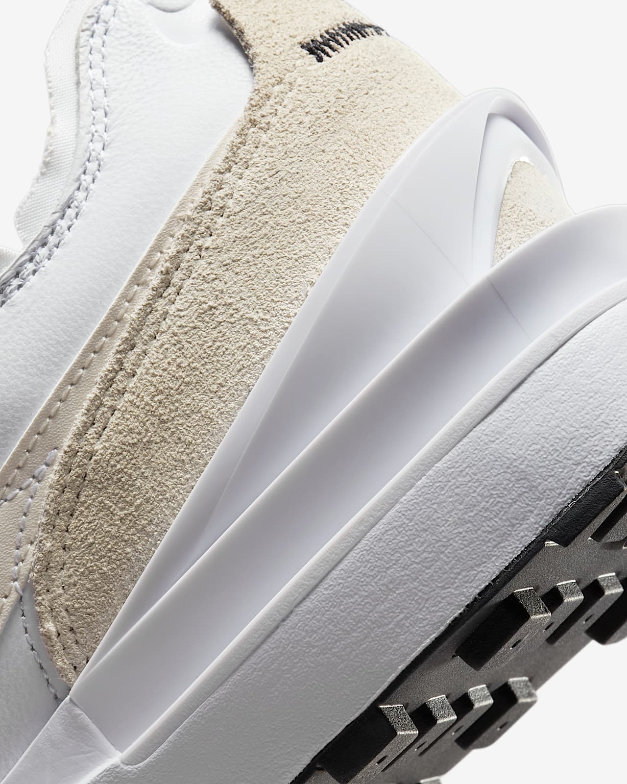 Nike Waffle One Leather Men's Shoes. Nike BE