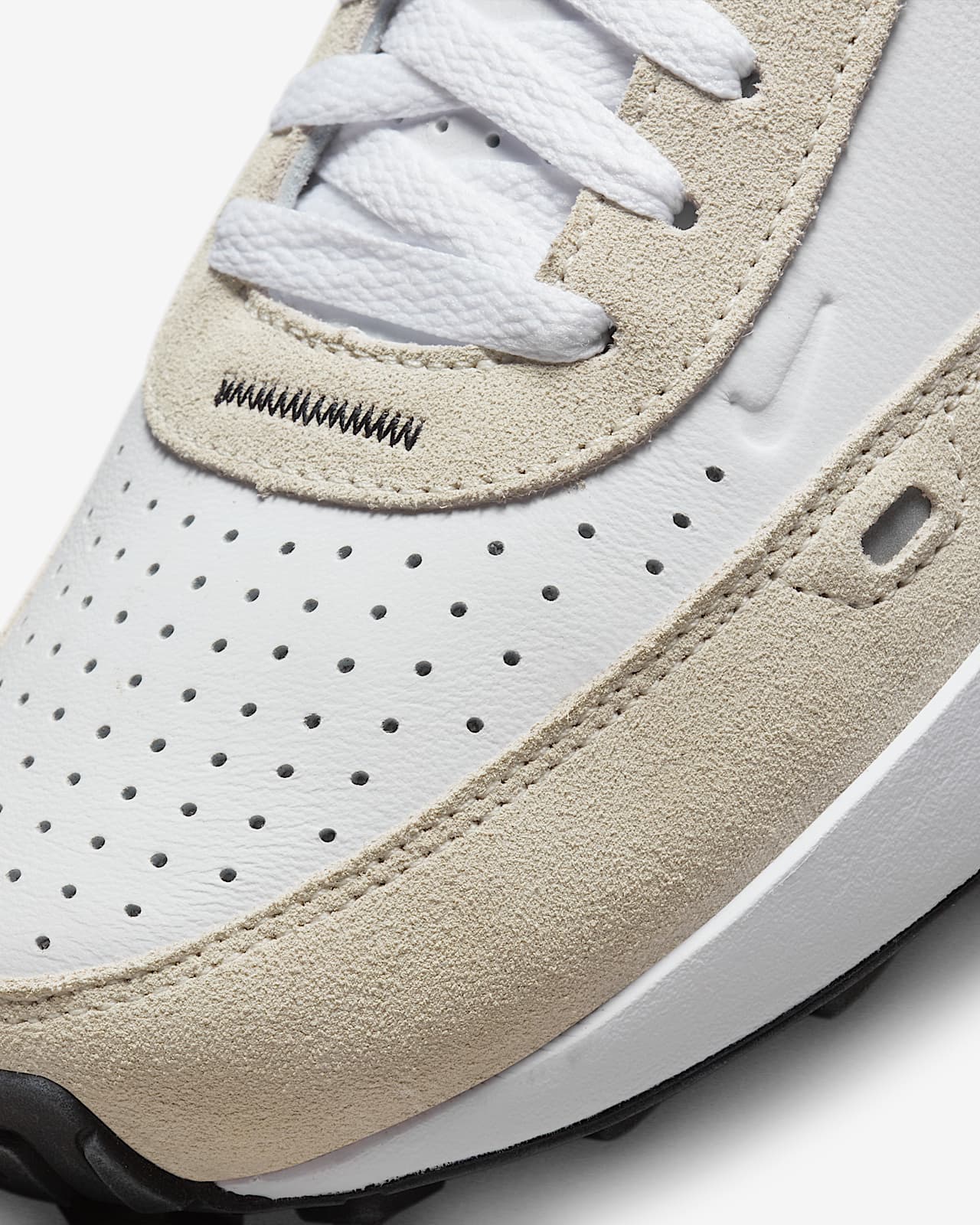 Nike Waffle One Leather Men's Shoes. Nike BE