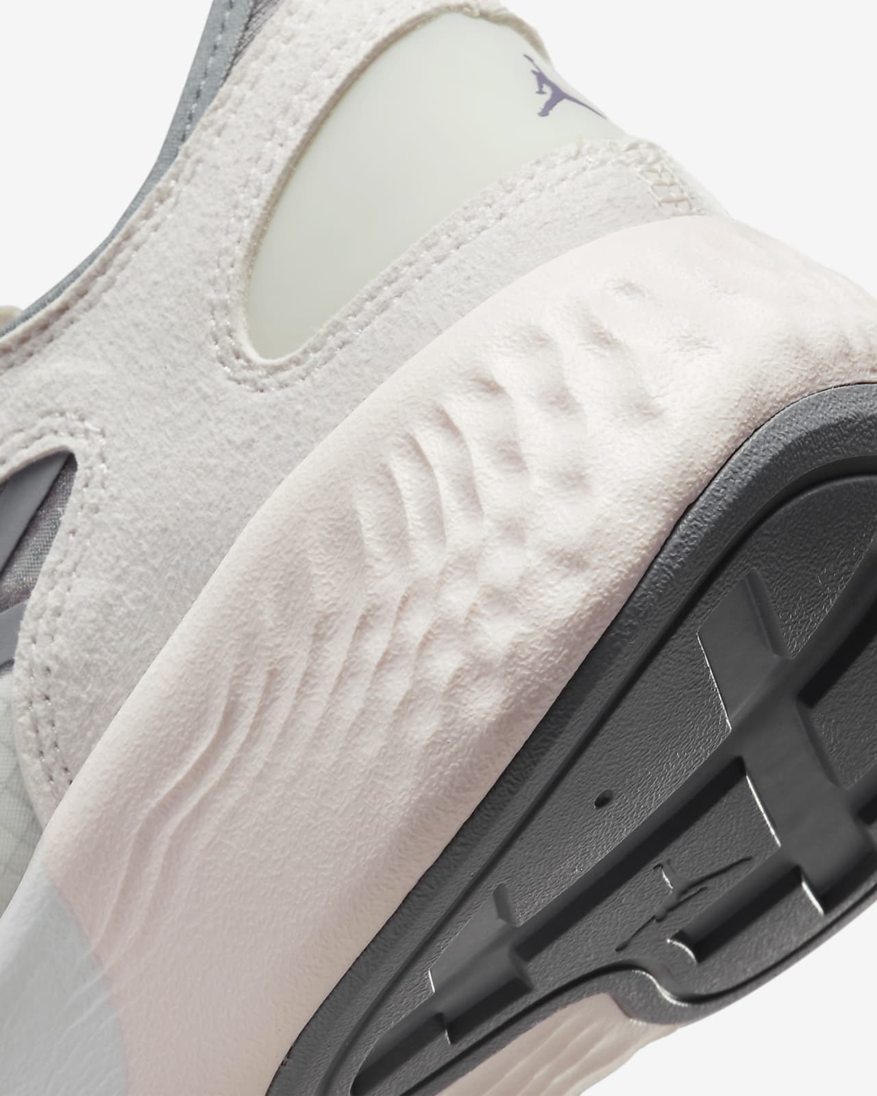 Jordan Delta 3 Low Women's Shoes. Nike PT