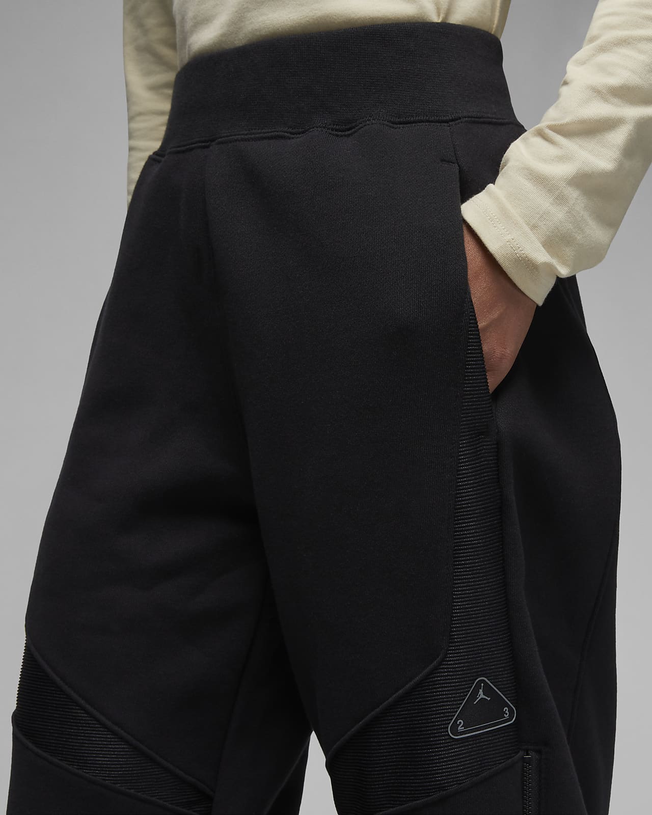 Jordan 23 Engineered Women's Fleece Trousers. Nike AE