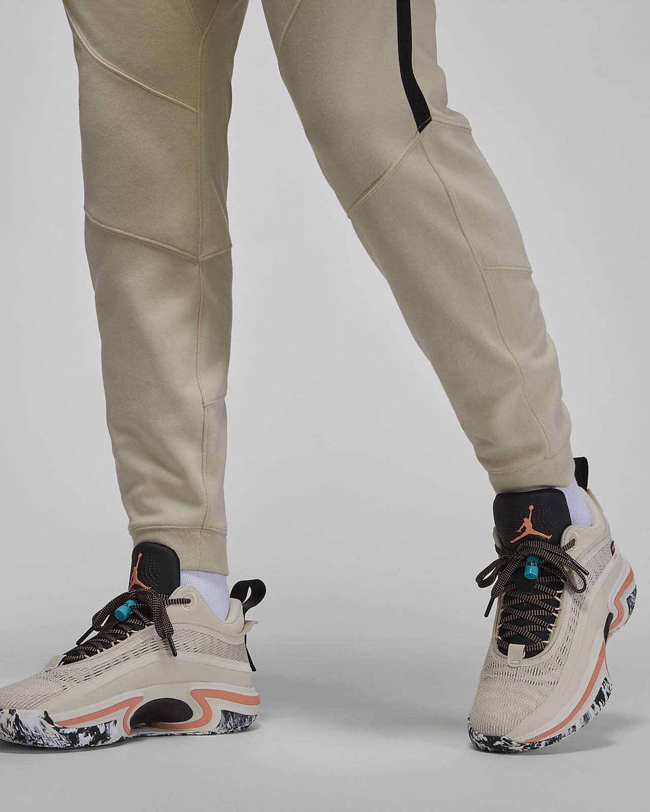 Jordan Dri-FIT Sport Air Men's Statement Trousers. Nike AE