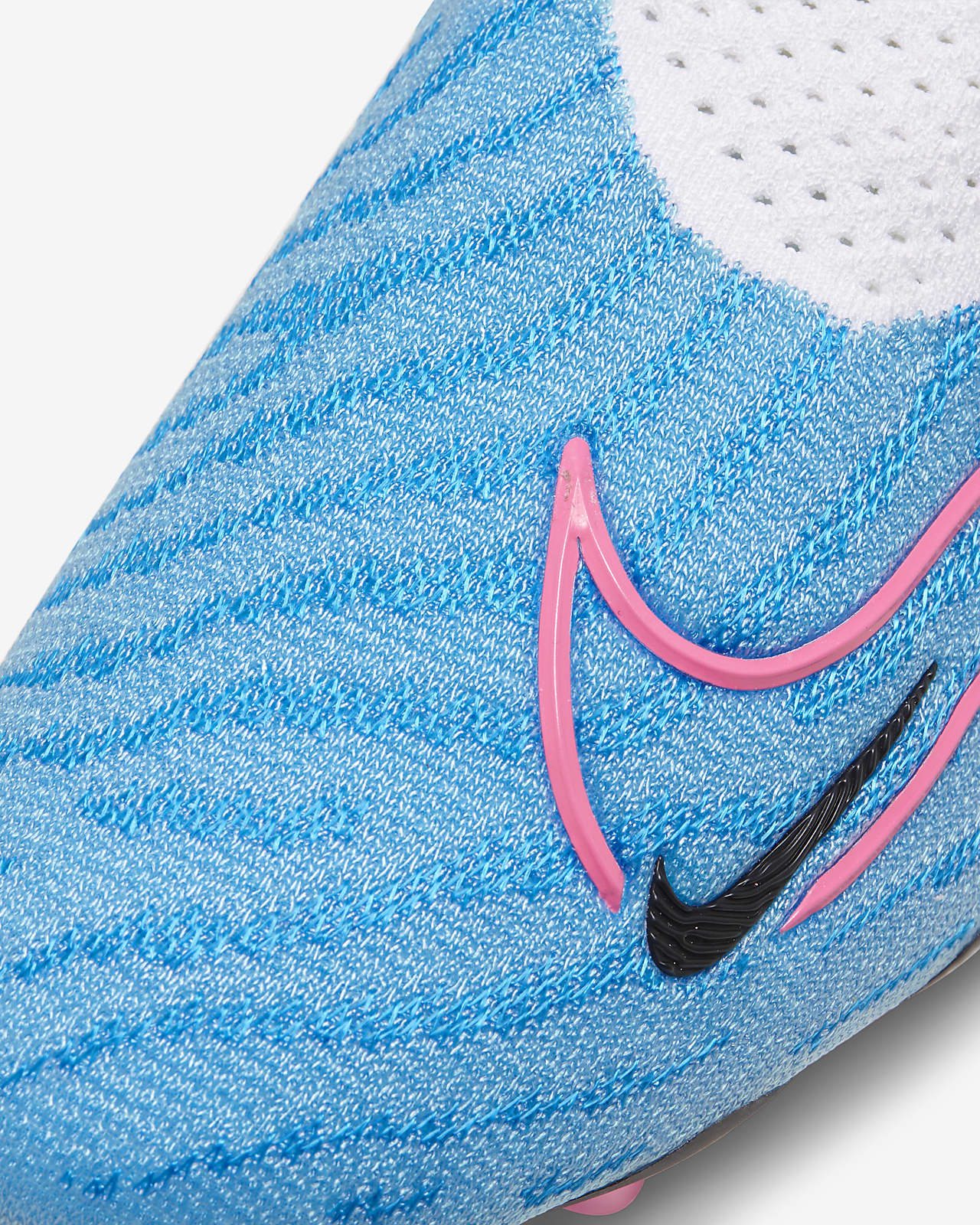 Nike Gripknit Phantom GX Elite Dynamic Fit AG-Pro Artificial-Grass Football Boot. Nike SA