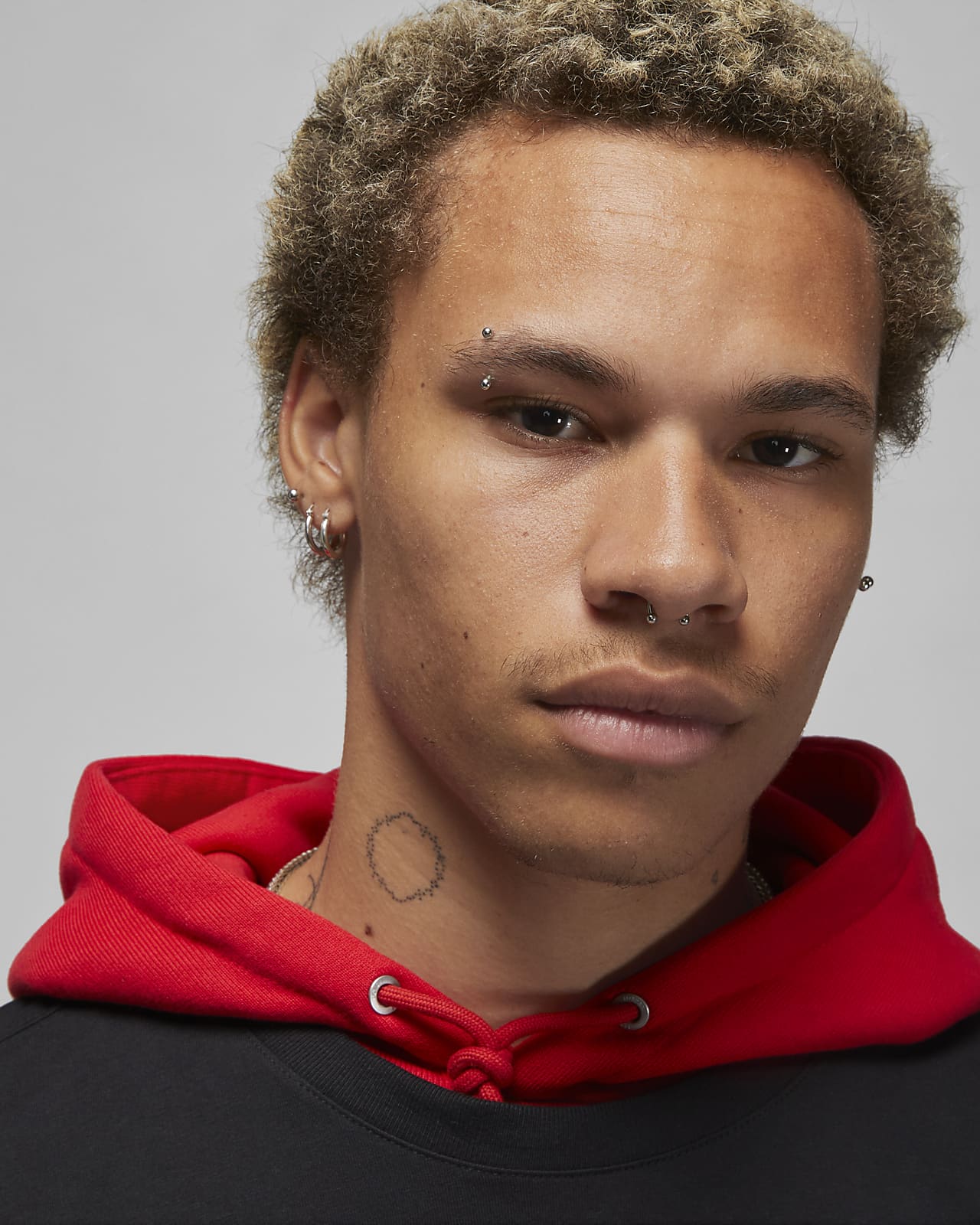 Jordan Men's T-Shirt. Nike AE