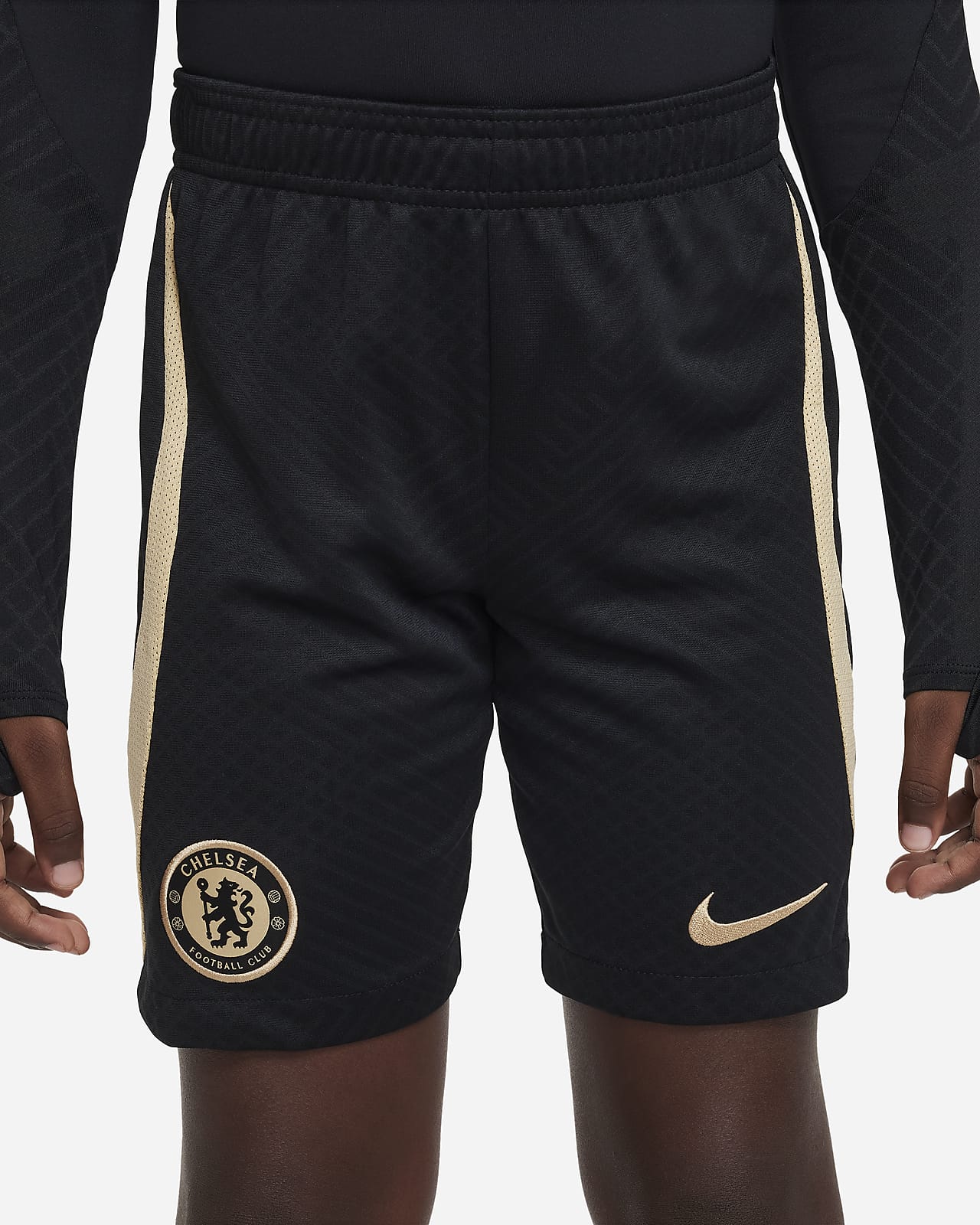 Chelsea F.C. Strike Older Kids' Nike Dri-FIT Knit Football Shorts. Nike SK