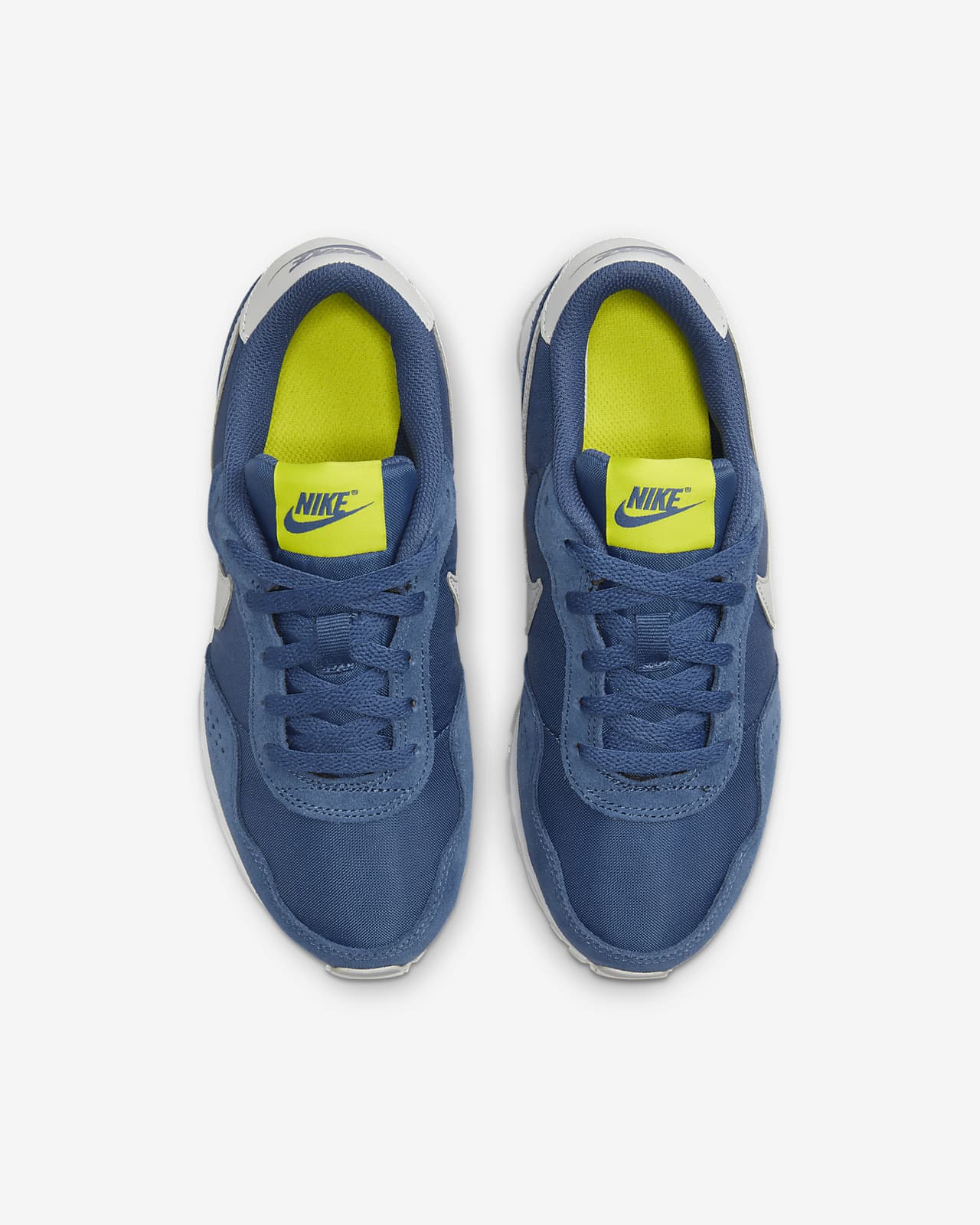 Nike MD Valiant Older Kids' Shoe. Nike IN