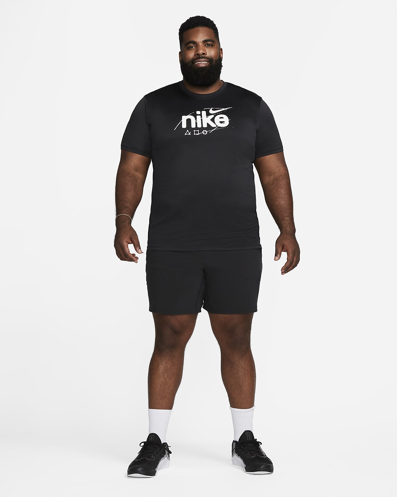 Tee-shirt de training Nike Dri-FIT Wild Clash pour Homme. Nike BE