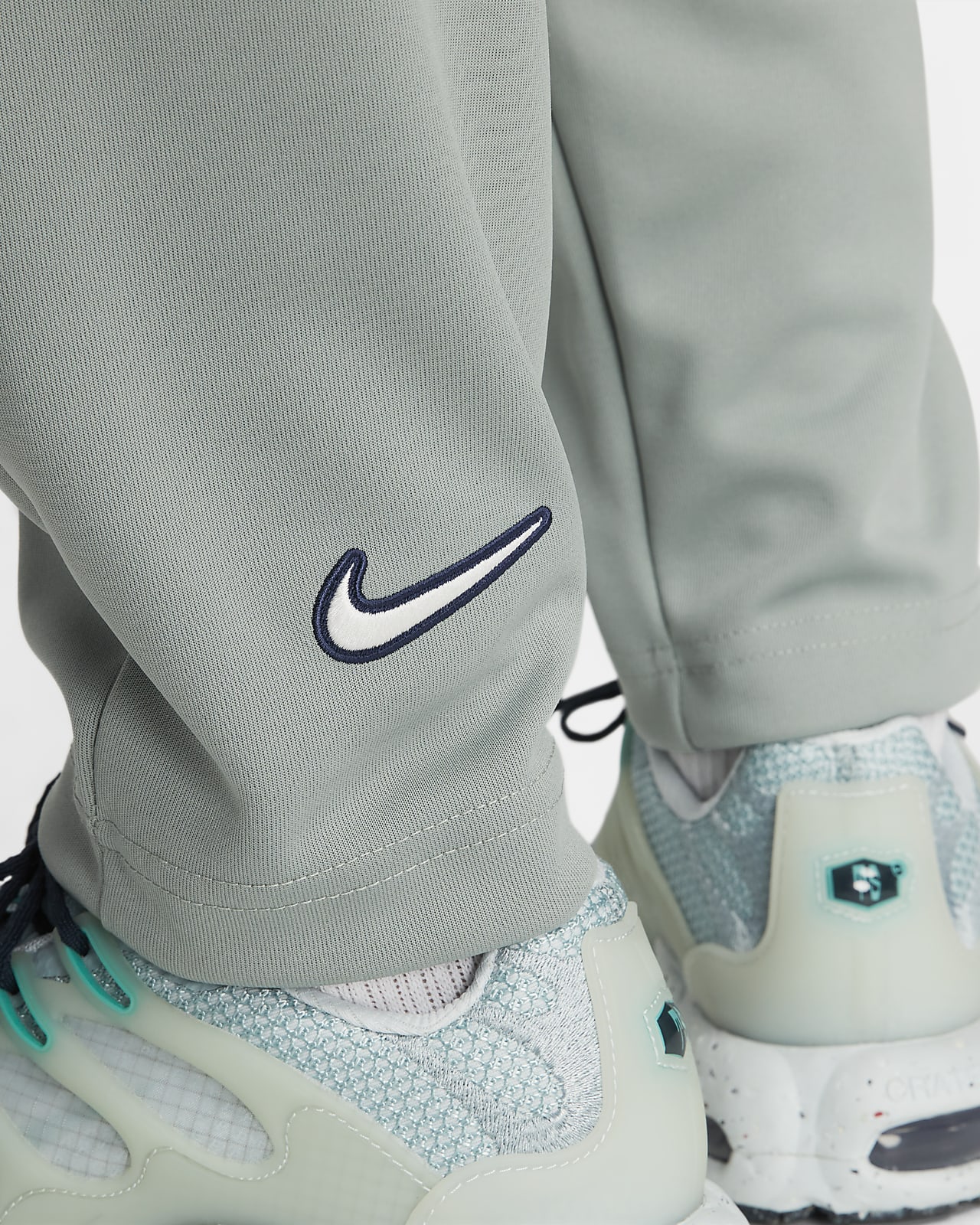 Nike Sportswear Trend Men's Pintuck Trousers. Nike SA