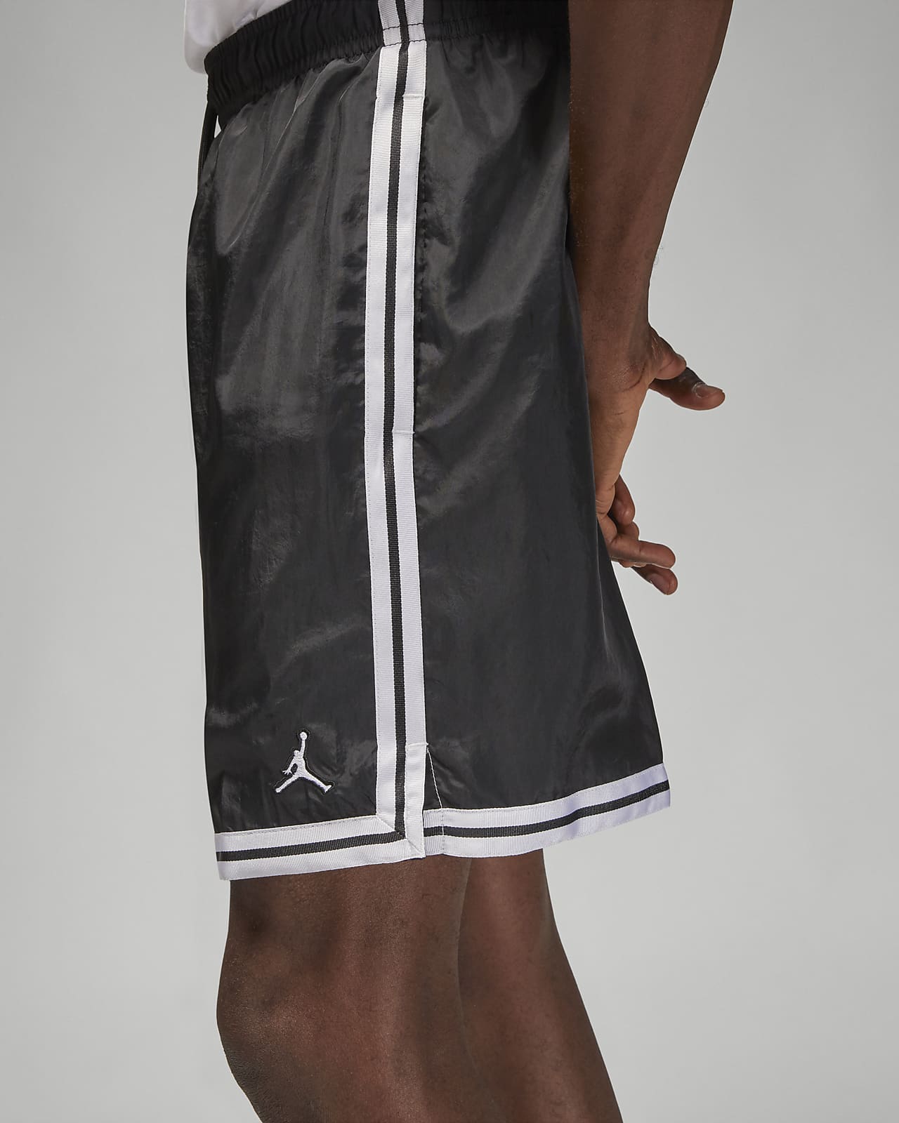 Jordan Essentials Men's Woven Shorts. Nike LU