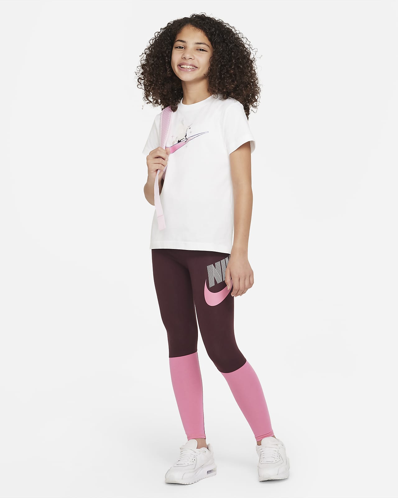 Nike Sportswear Older Kids' (Girls') T-Shirt. Nike SA