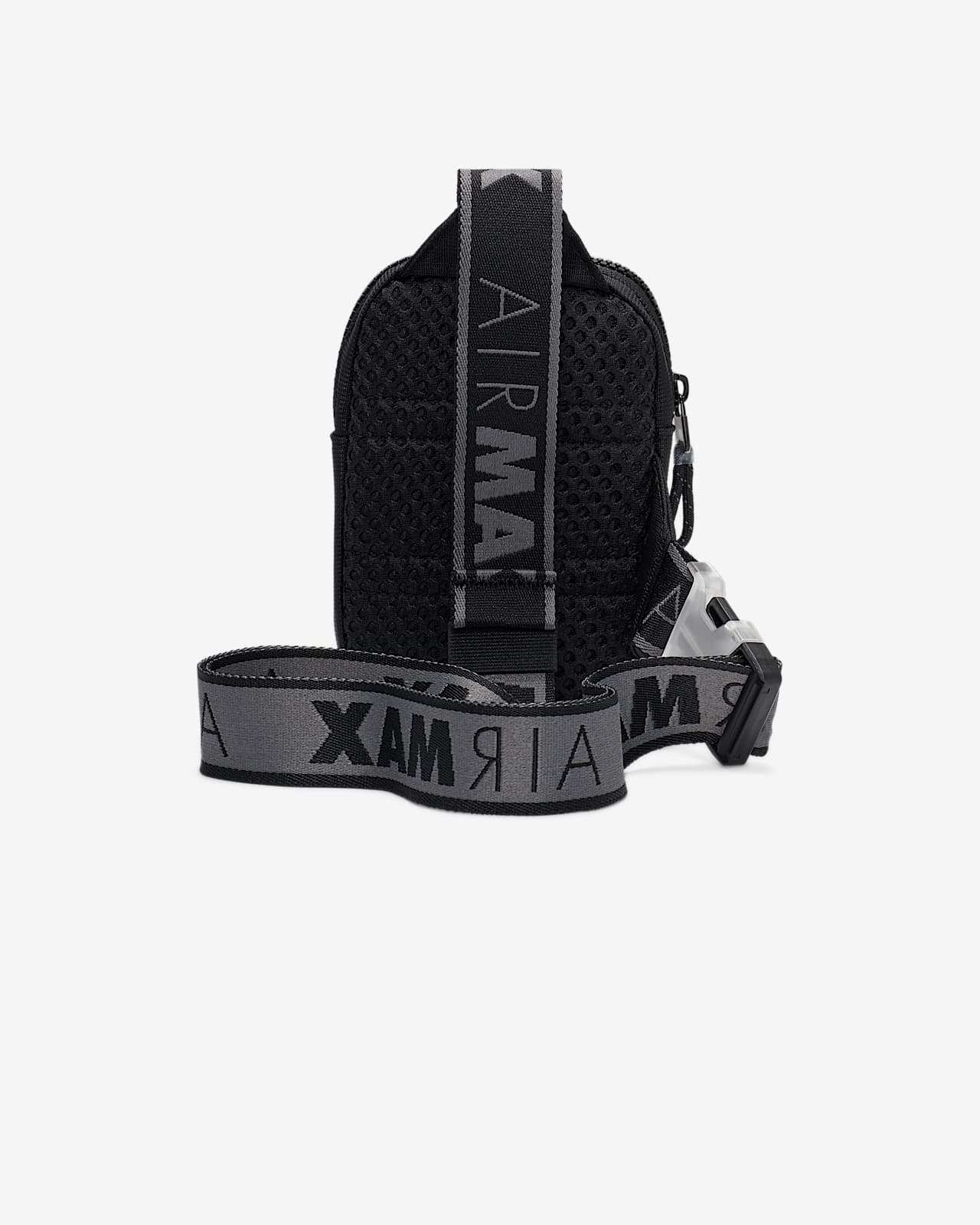 Nike Sportswear Essentials Cross-Body Bag (1L). Nike AE