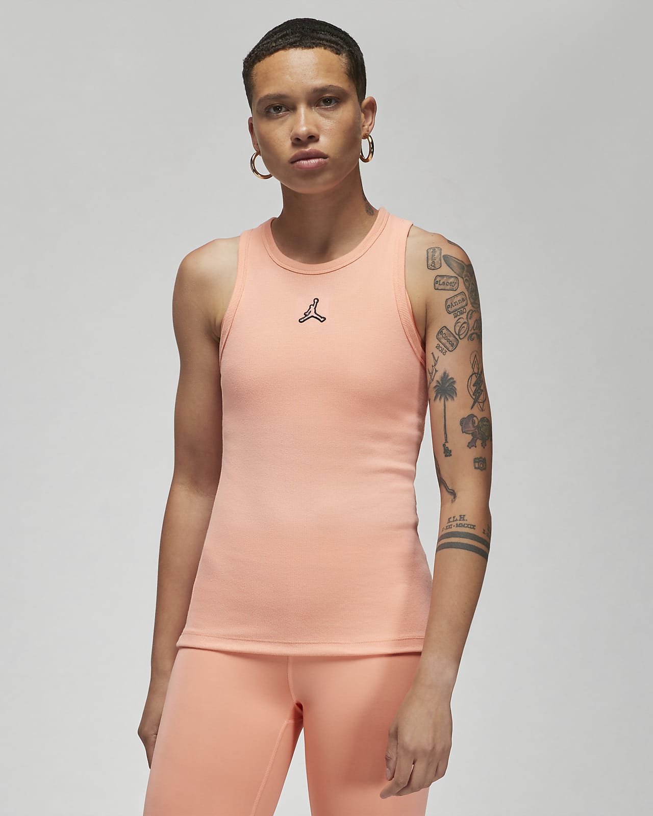 Jordan Essentials női trikó. Nike HU