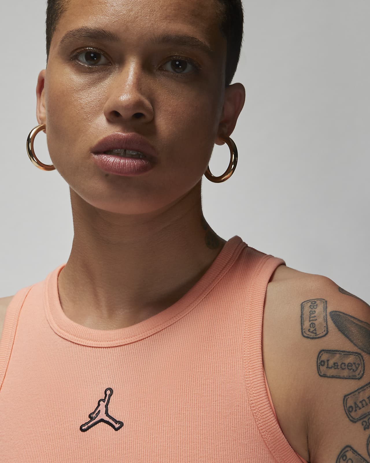 Jordan Essentials Women's Tank. Nike IE