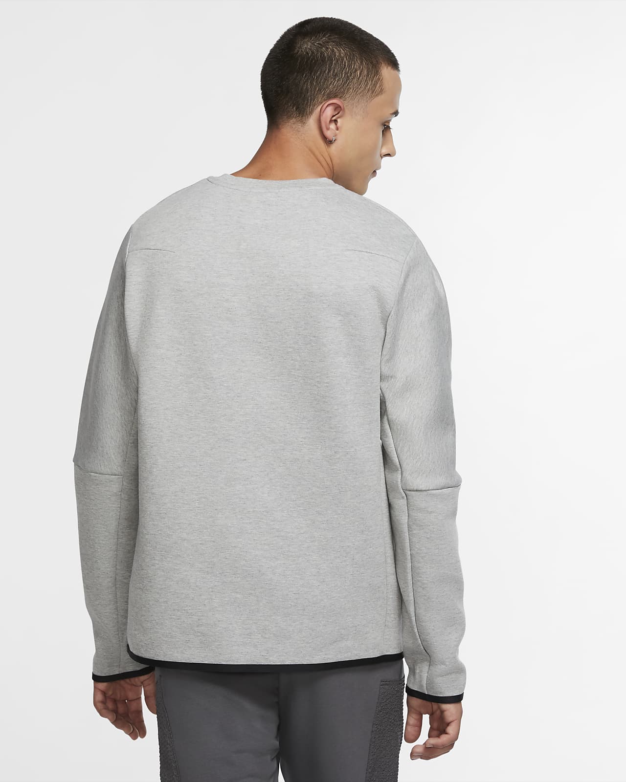 Nike Sportswear Tech Fleece Men's Crew Sweatshirt. Nike NZ