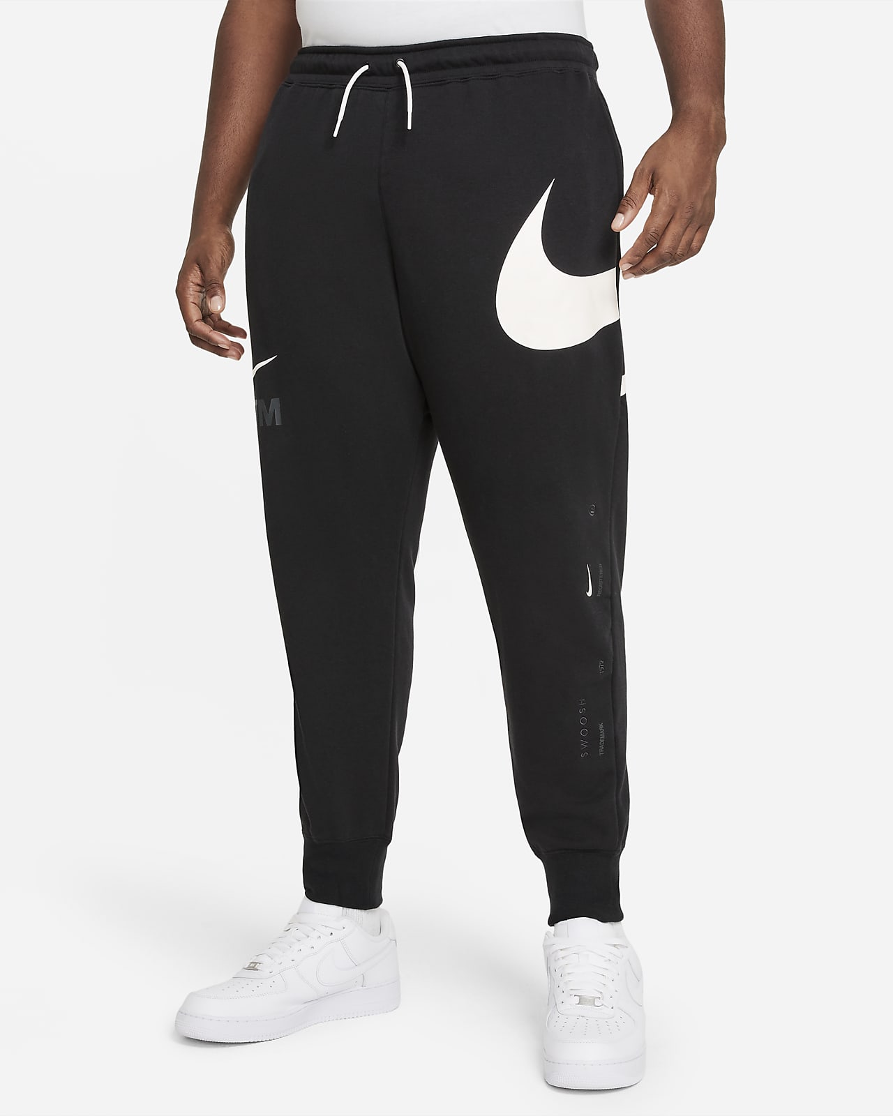 Nike Sportswear Swoosh Men's Semi-Brushed-Back Trousers. Nike AE