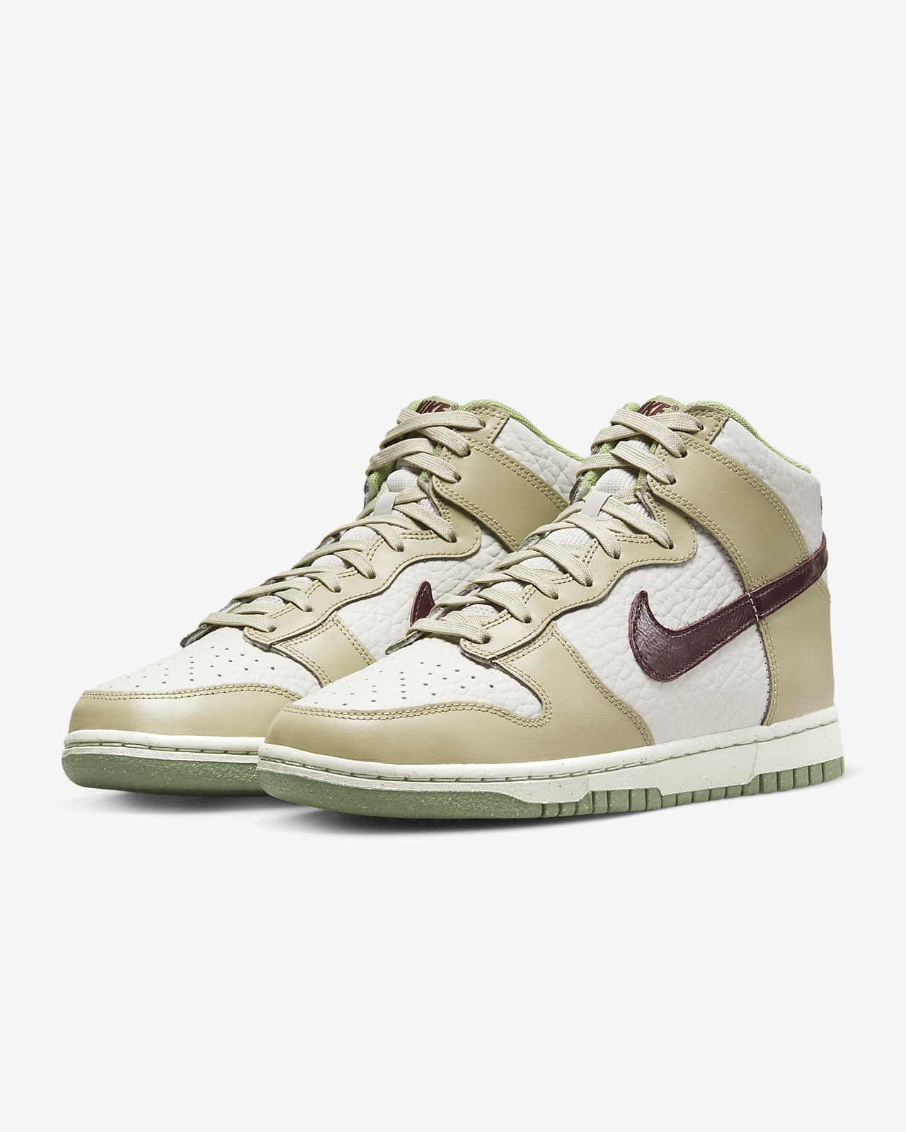Nike Dunk High Women's Shoes. Nike SE