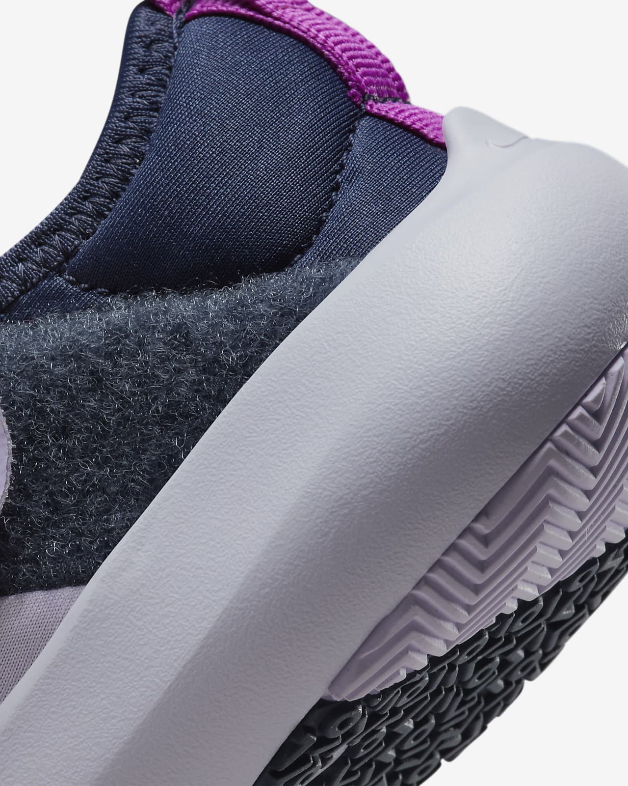 Nike Flex Advance 小童鞋款。Nike TW