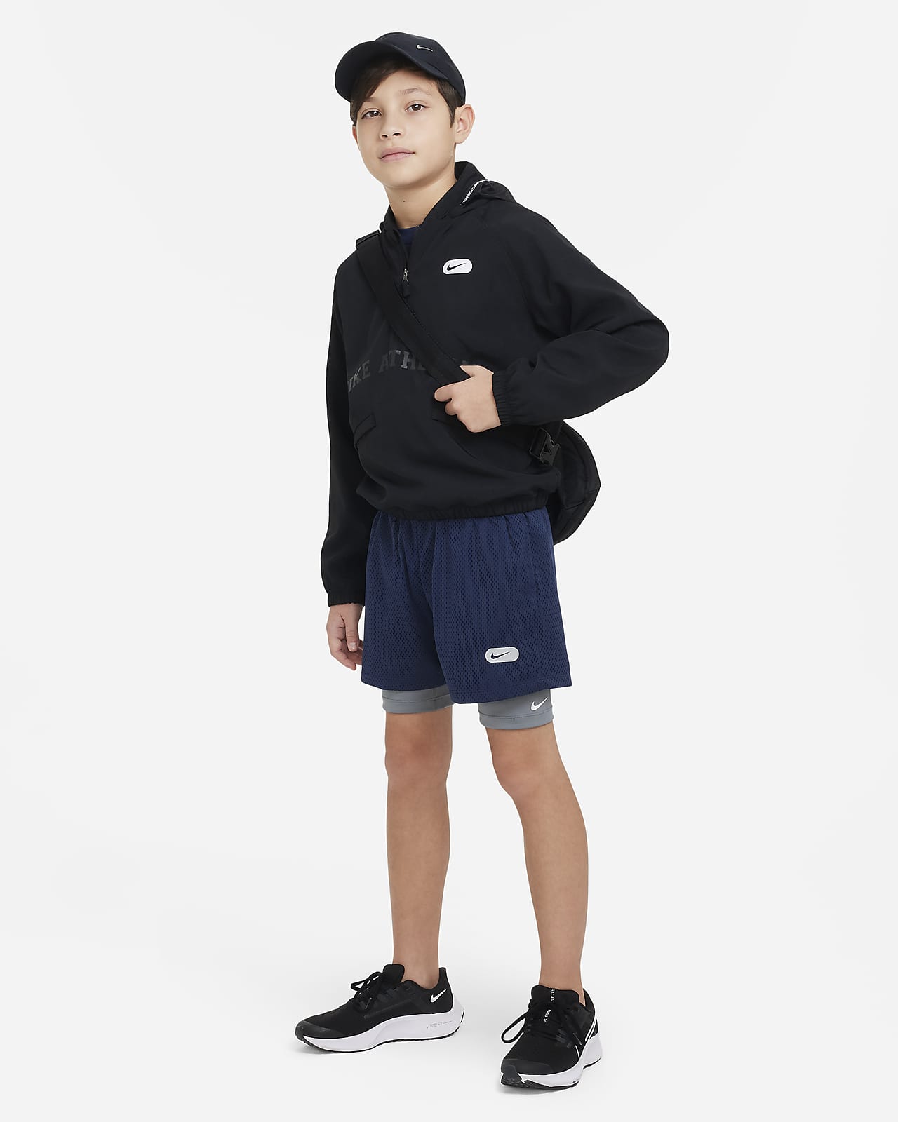 Short de training Nike Dri-FIT Athletics pour garçon plus âgé. Nike FR
