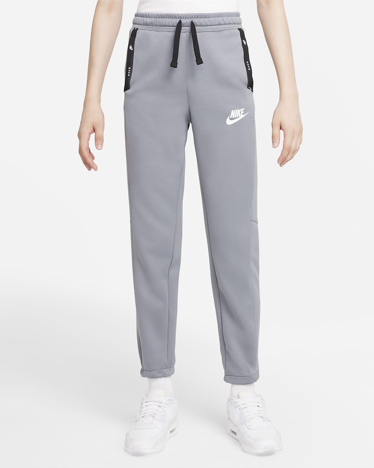 Nike Sportswear Older Kids' Tracksuit. Nike AE