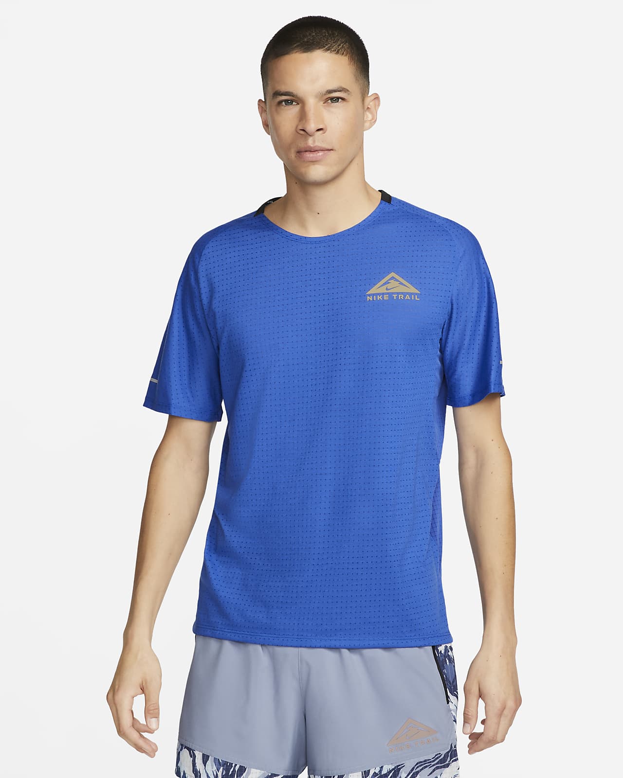 Nike Trail Solar Chase Men's Dri-FIT Short-Sleeve Running Top. Nike CH