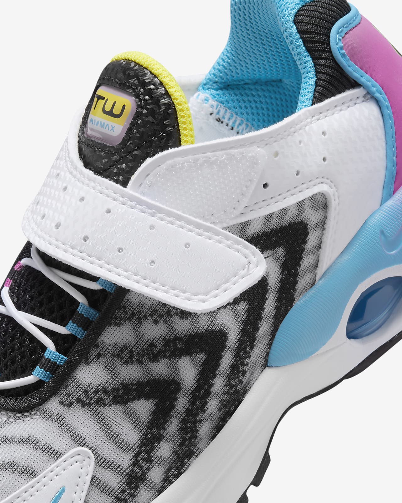 Nike Air Max TW SE Younger Kids' Shoes. Nike AT